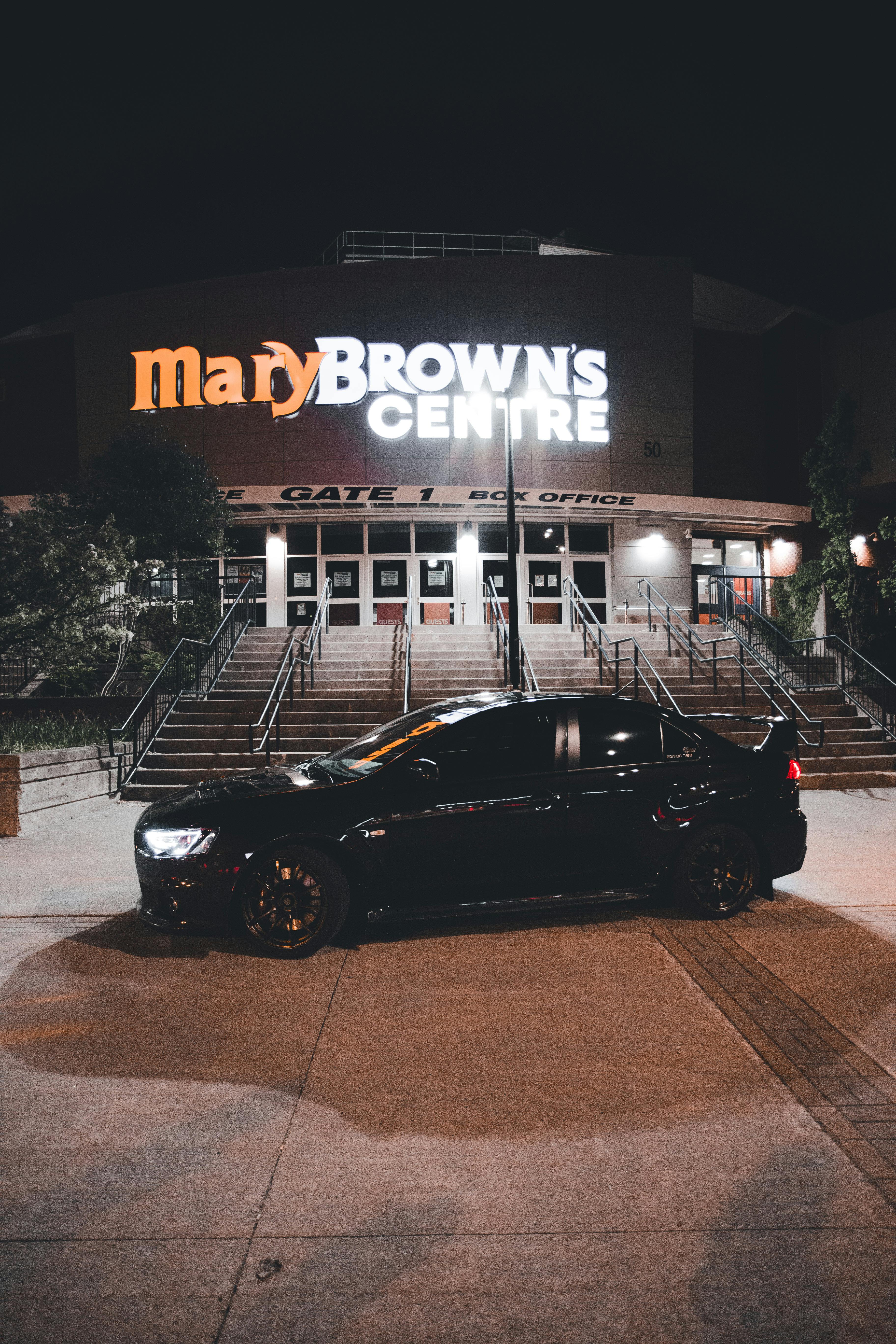 Side View of a Black Mitusbishi Lancer · Free Stock Photo