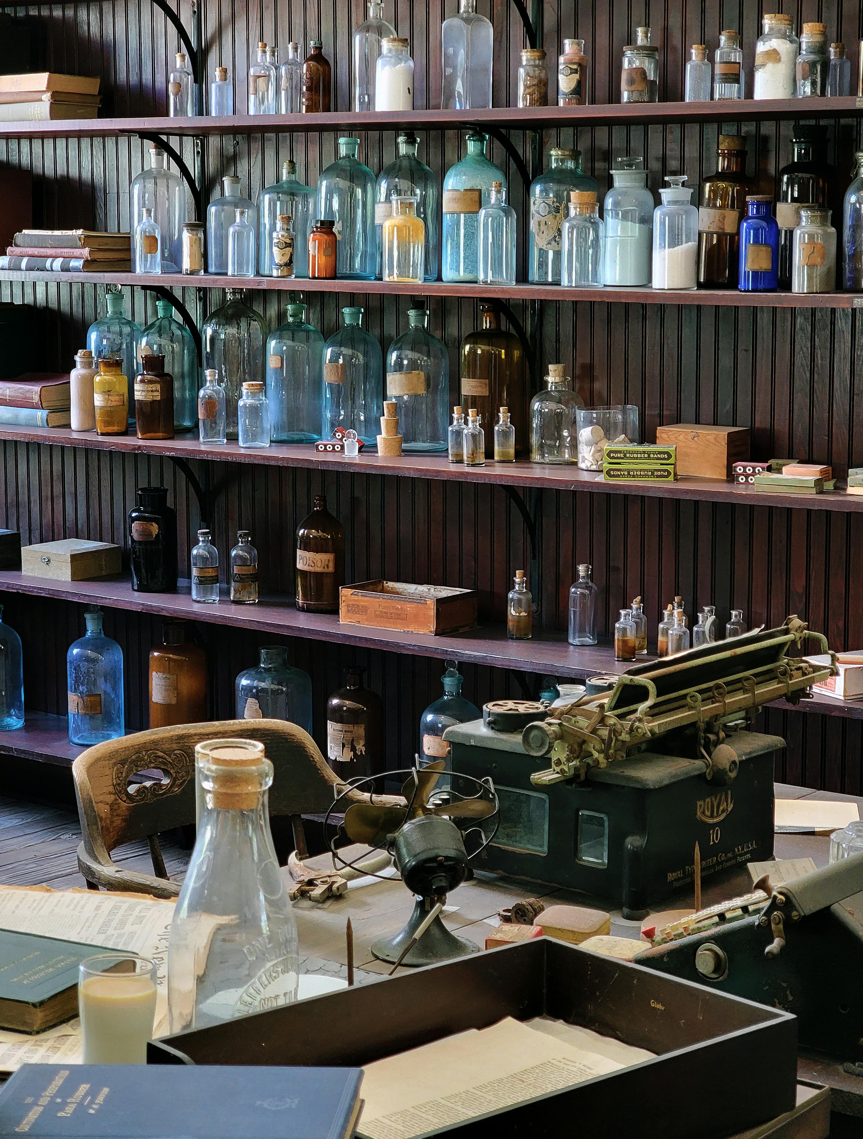 Antique Store Interior · Free Stock Photo