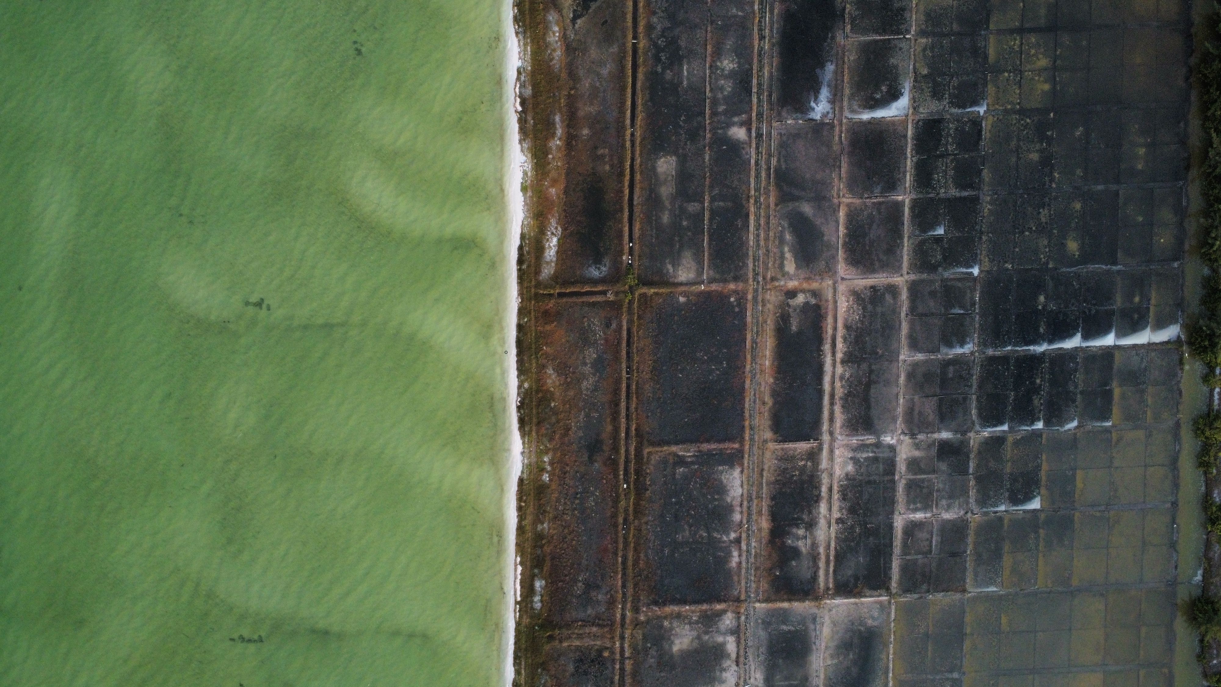 Dirty Metal Surface in Close-up Shot · Free Stock Photo