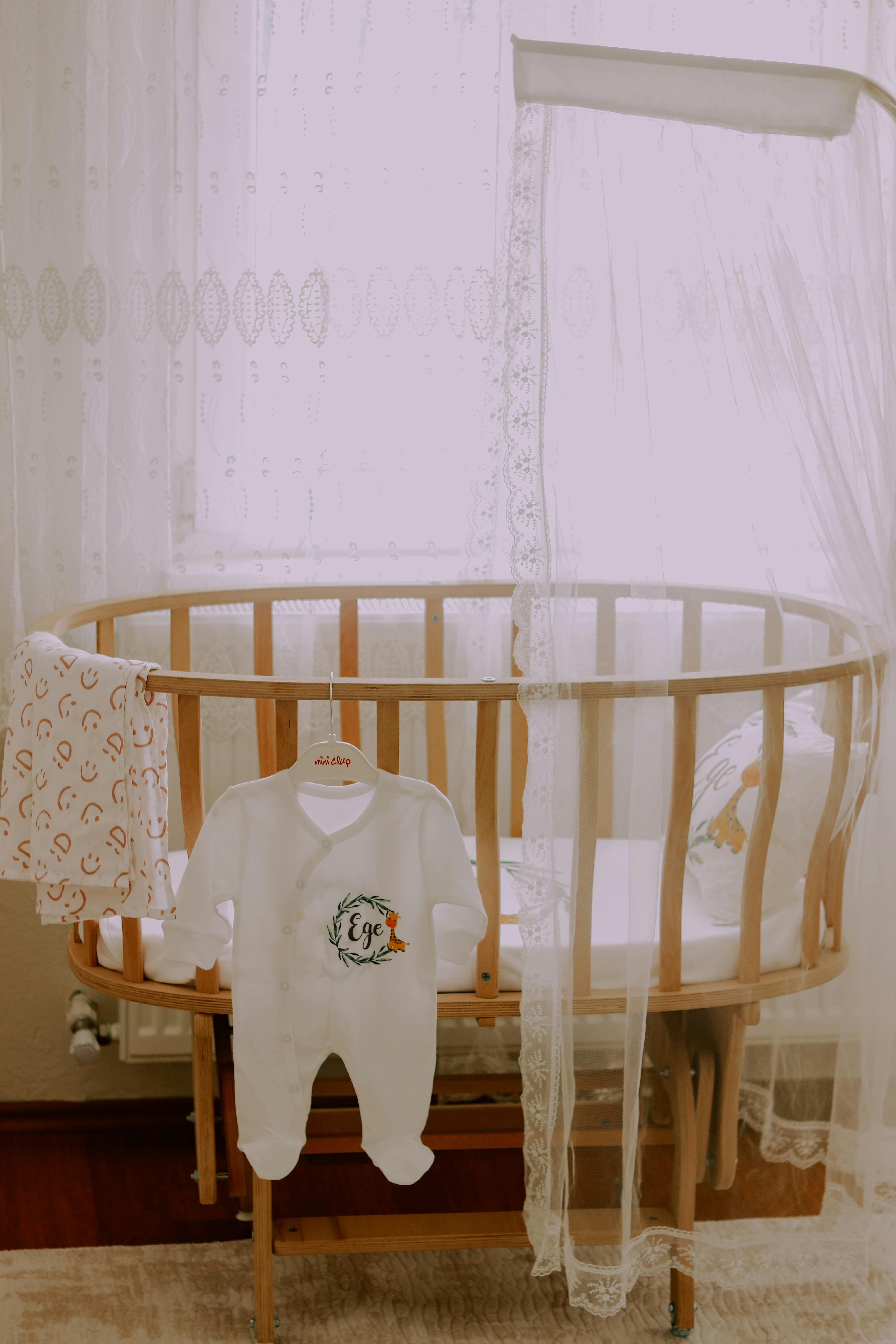 Crib Setup Photos, Download The BEST Free Crib Setup Stock Photos & HD ...