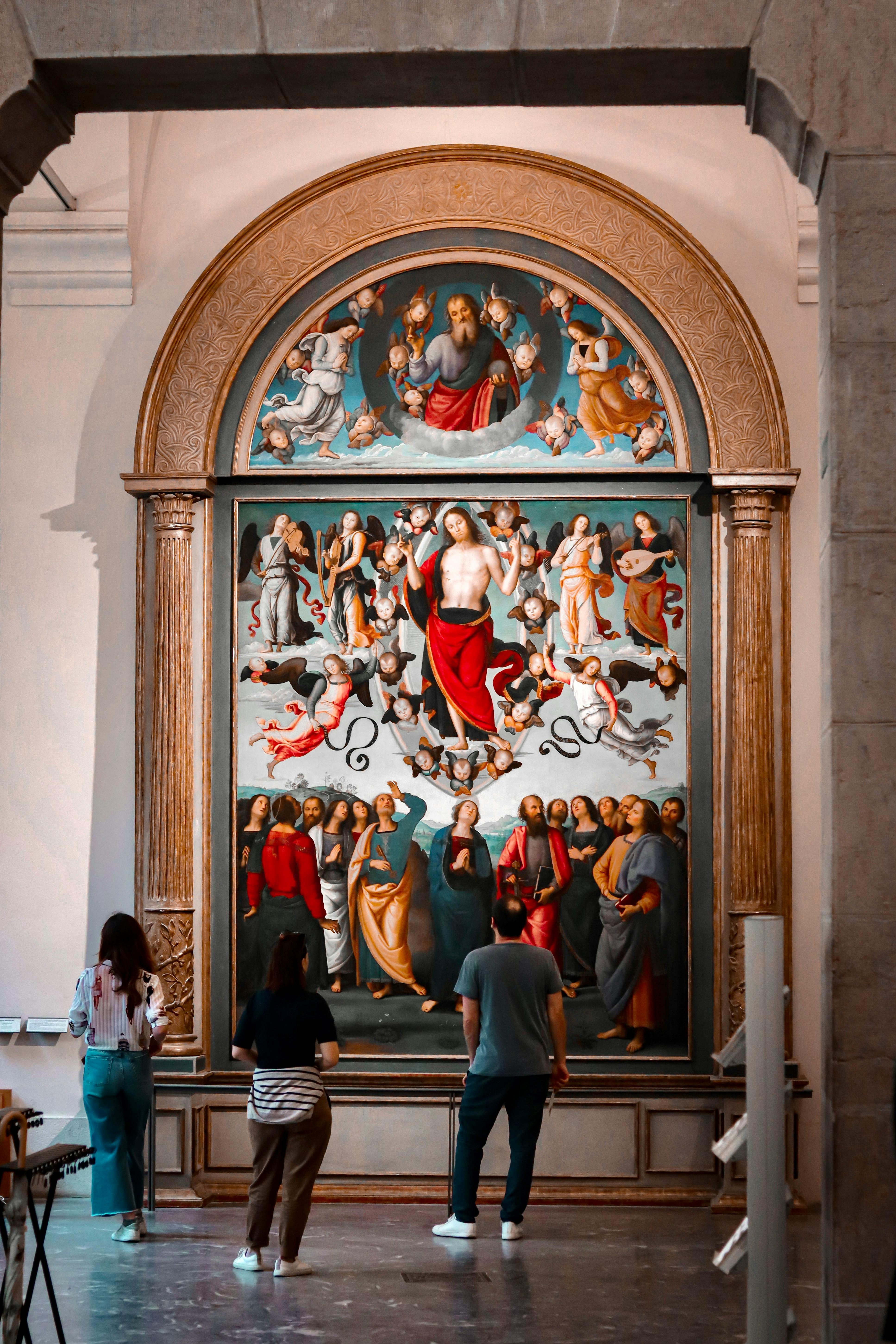 People Looking at a Painting in a Museum · Free Stock Photo