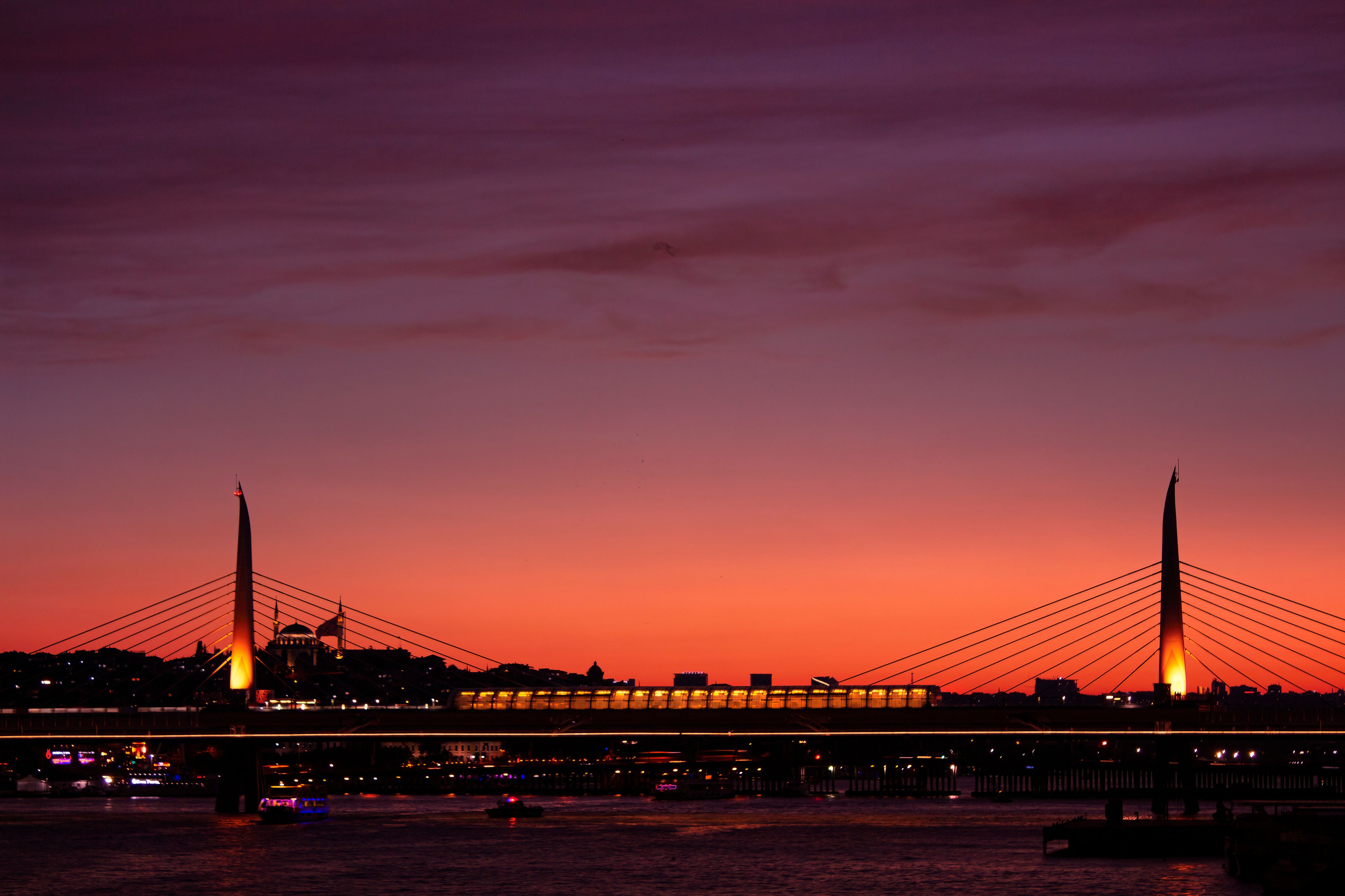 Halic Metro Bridge Photos, Download The BEST Free Halic Metro Bridge ...