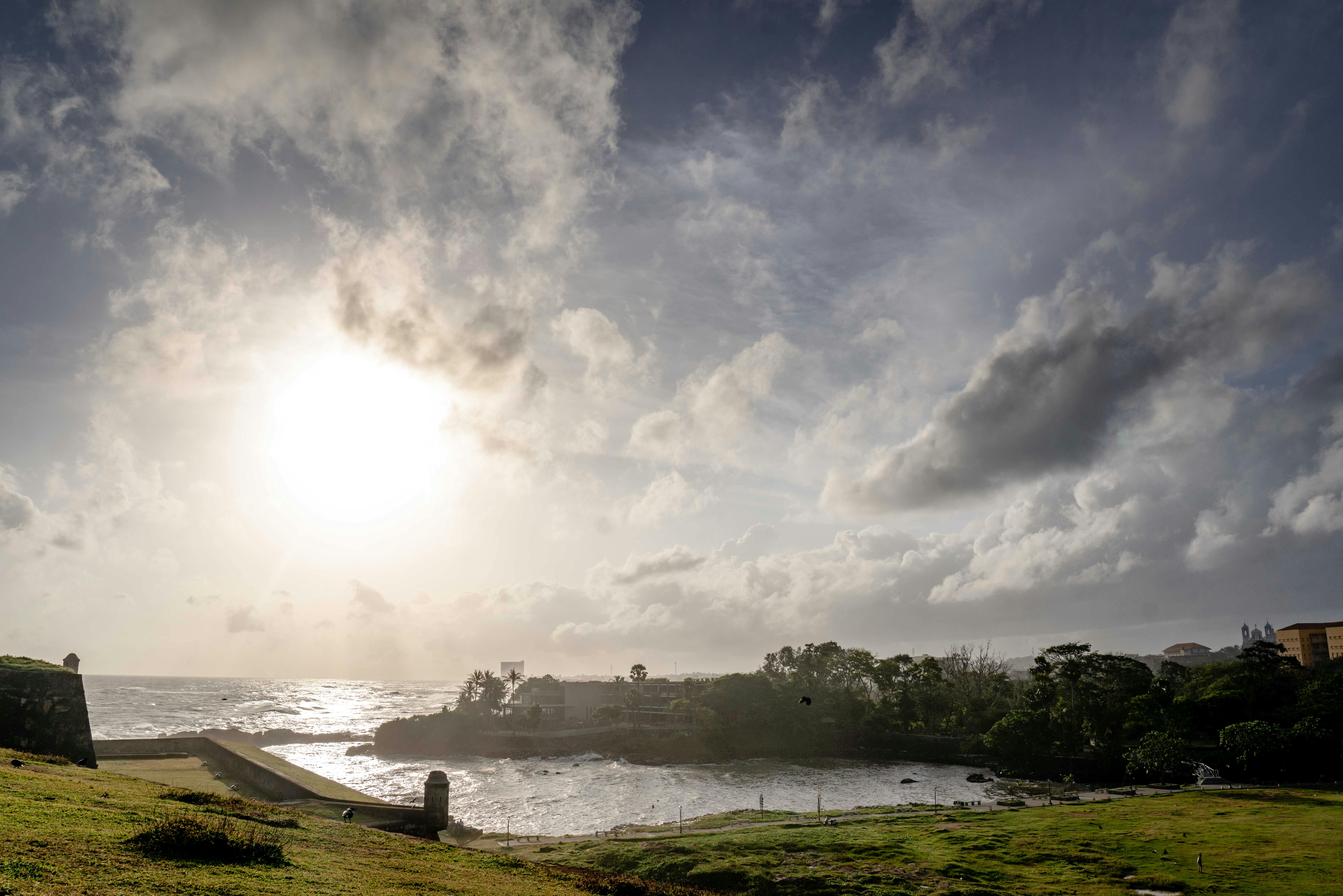Sun and Clouds over Sea Bay · Free Stock Photo
