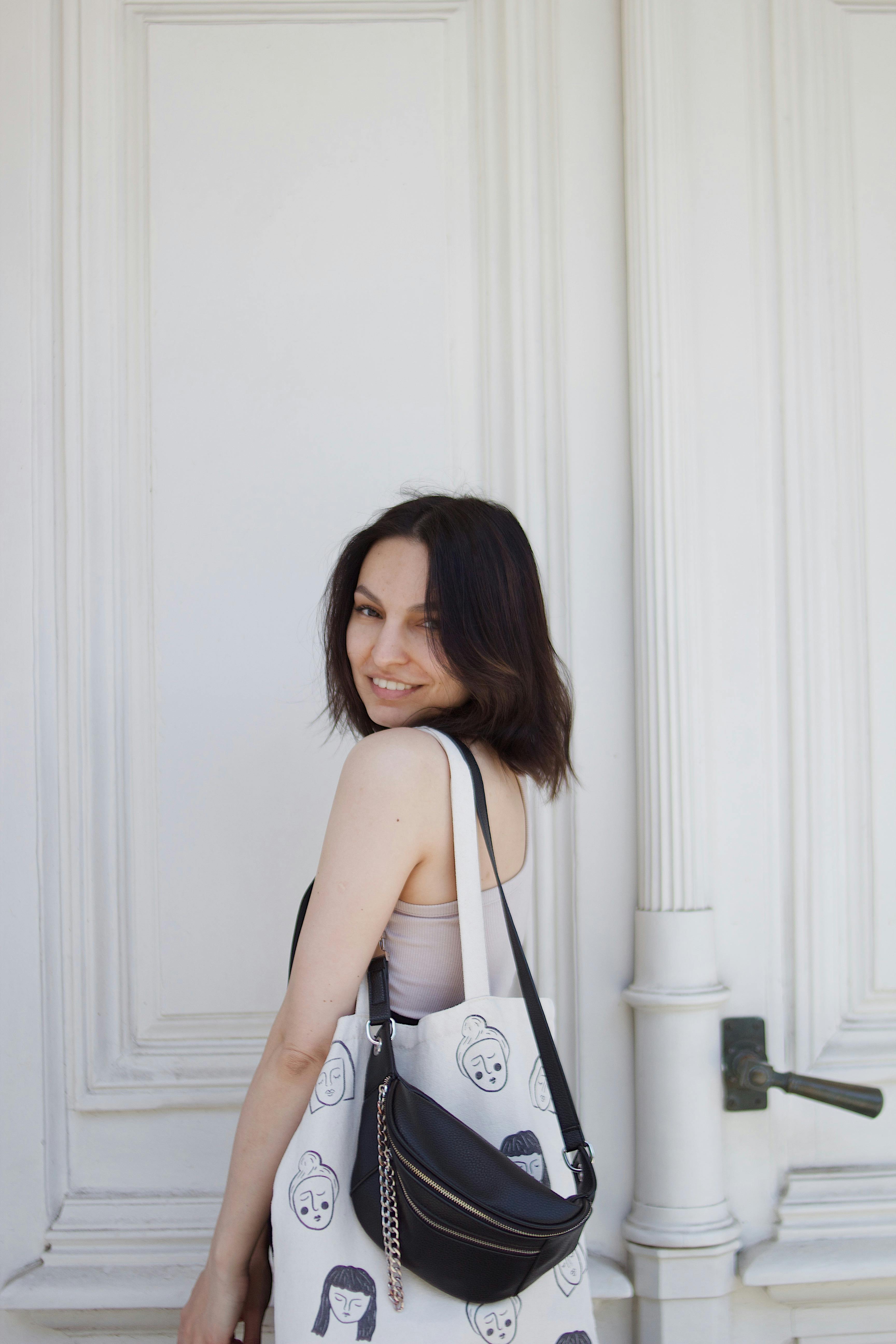 Women Tote Bags Photos, Download The BEST Free Women Tote Bags Stock ...