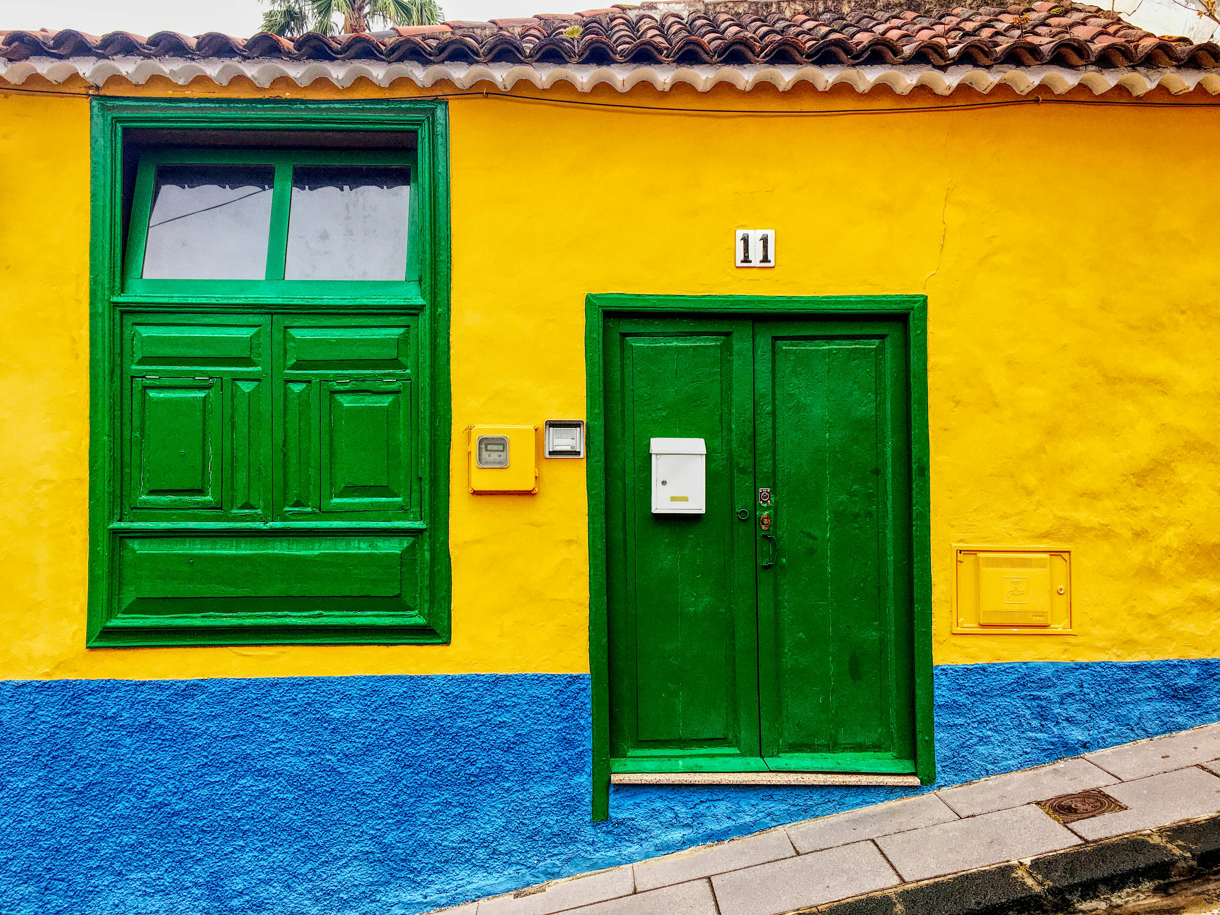 Green Building Store Front · Free Stock Photo