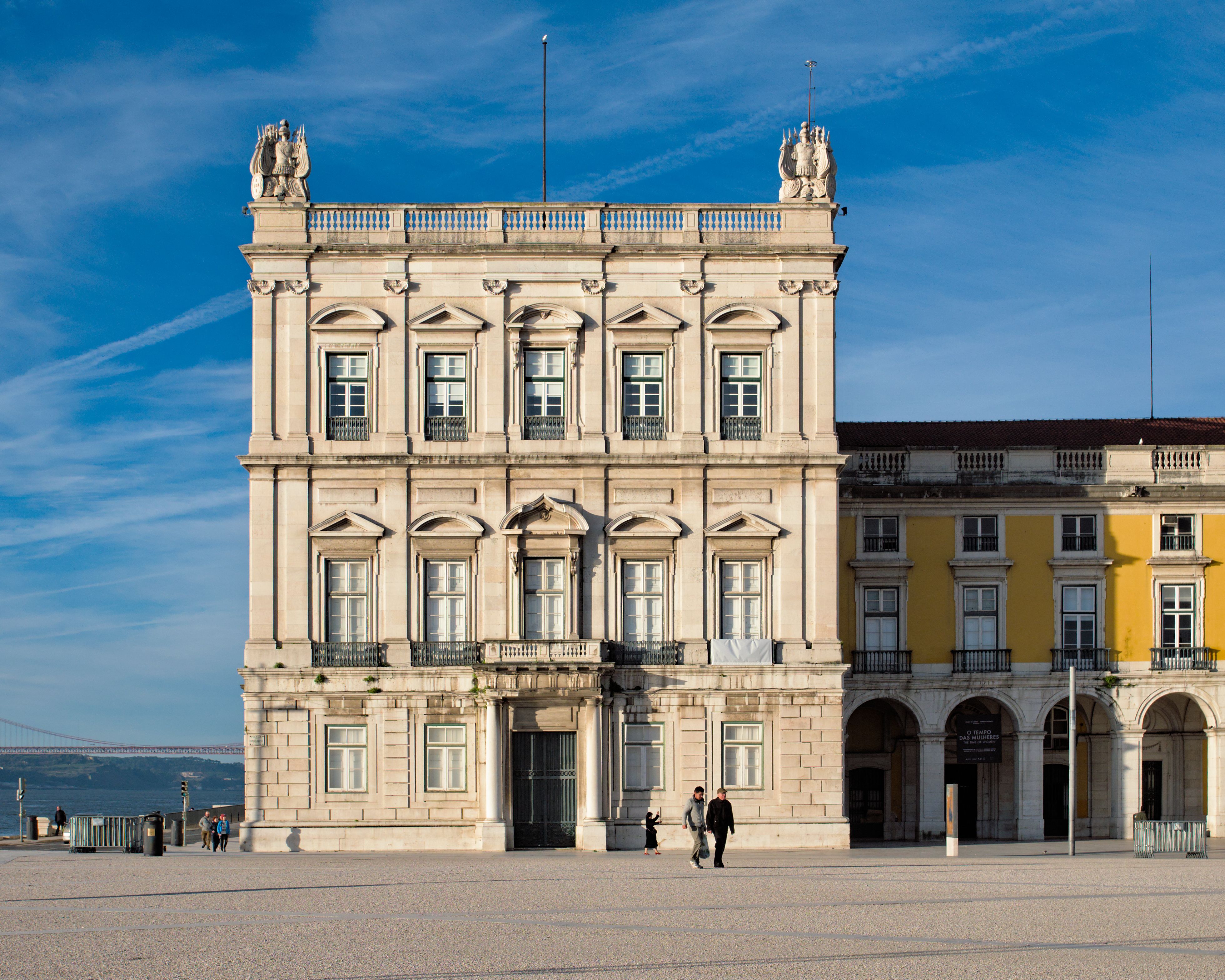 Facade of Praca do Comercio in Lisbon, Portugal · Free Stock Photo