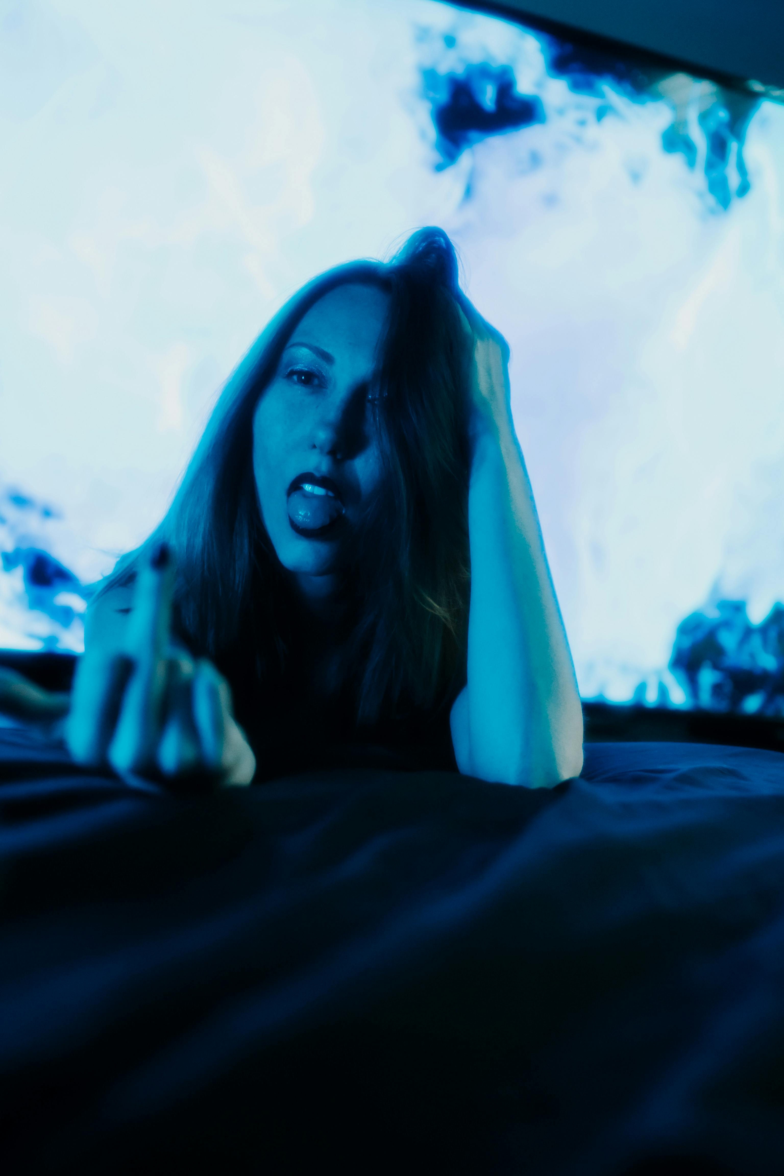 Close-Up Shot of a Woman · Free Stock Photo