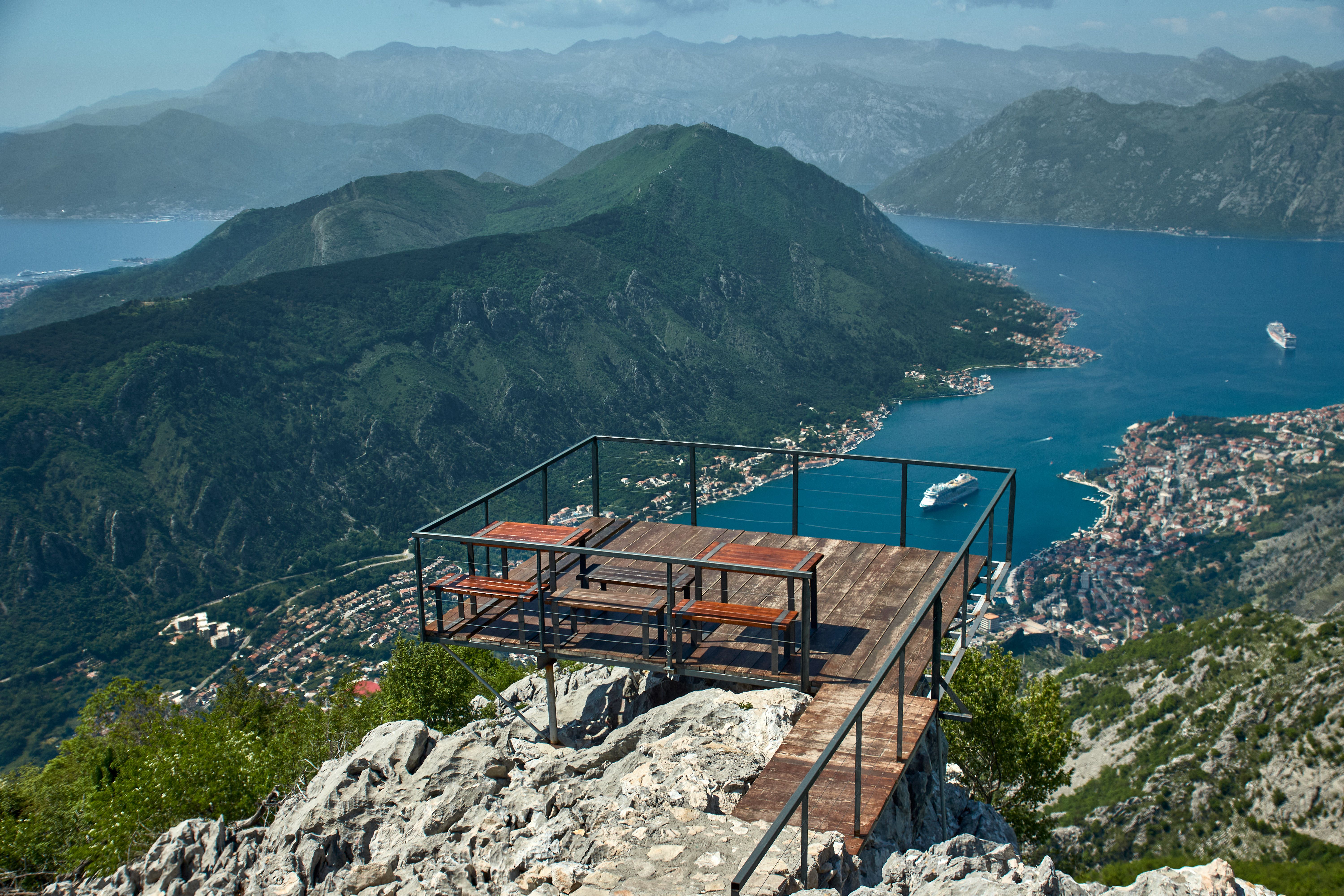 View of an Observation Platform · Free Stock Photo
