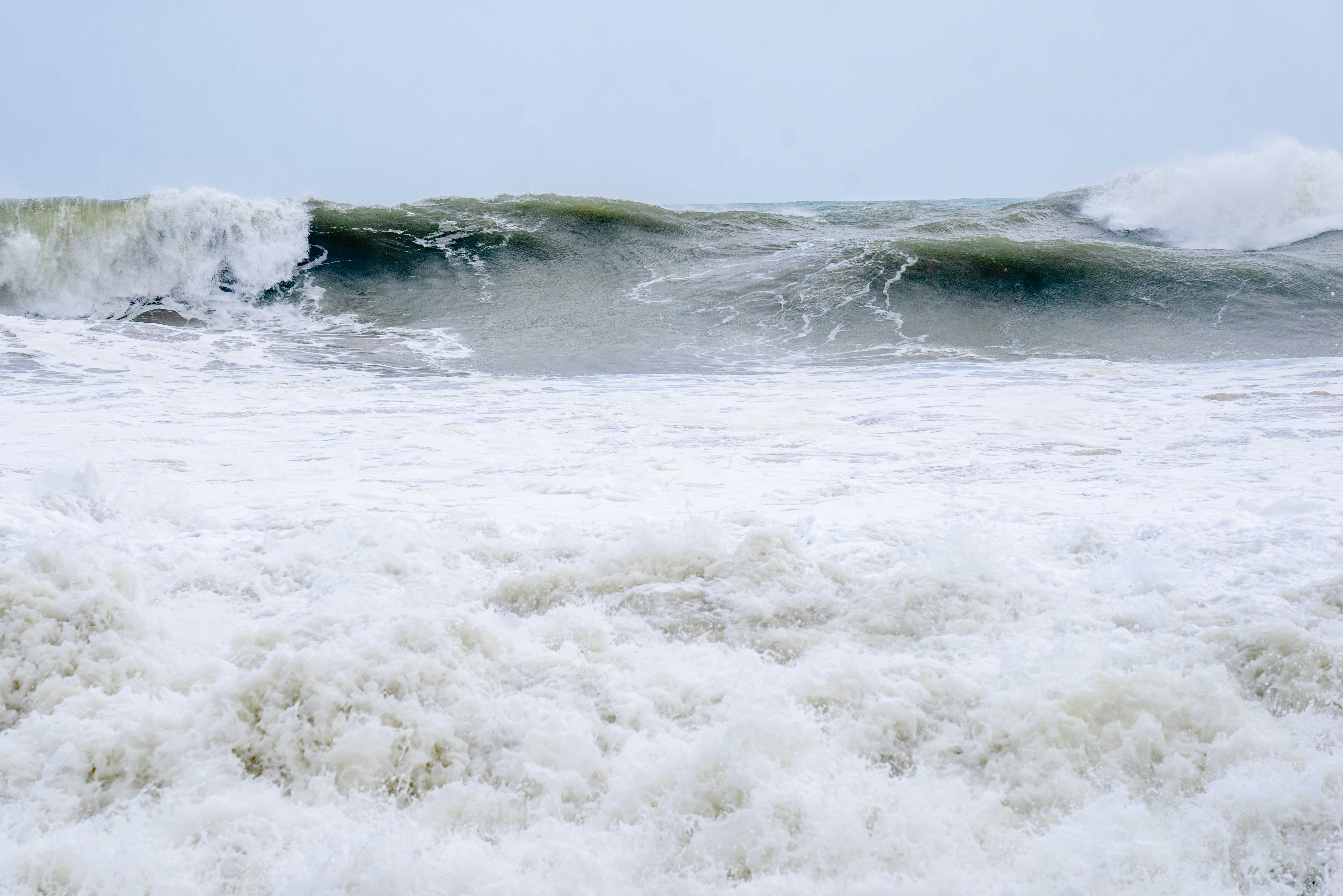 Photography Of Waves Crashing · Free Stock Photo