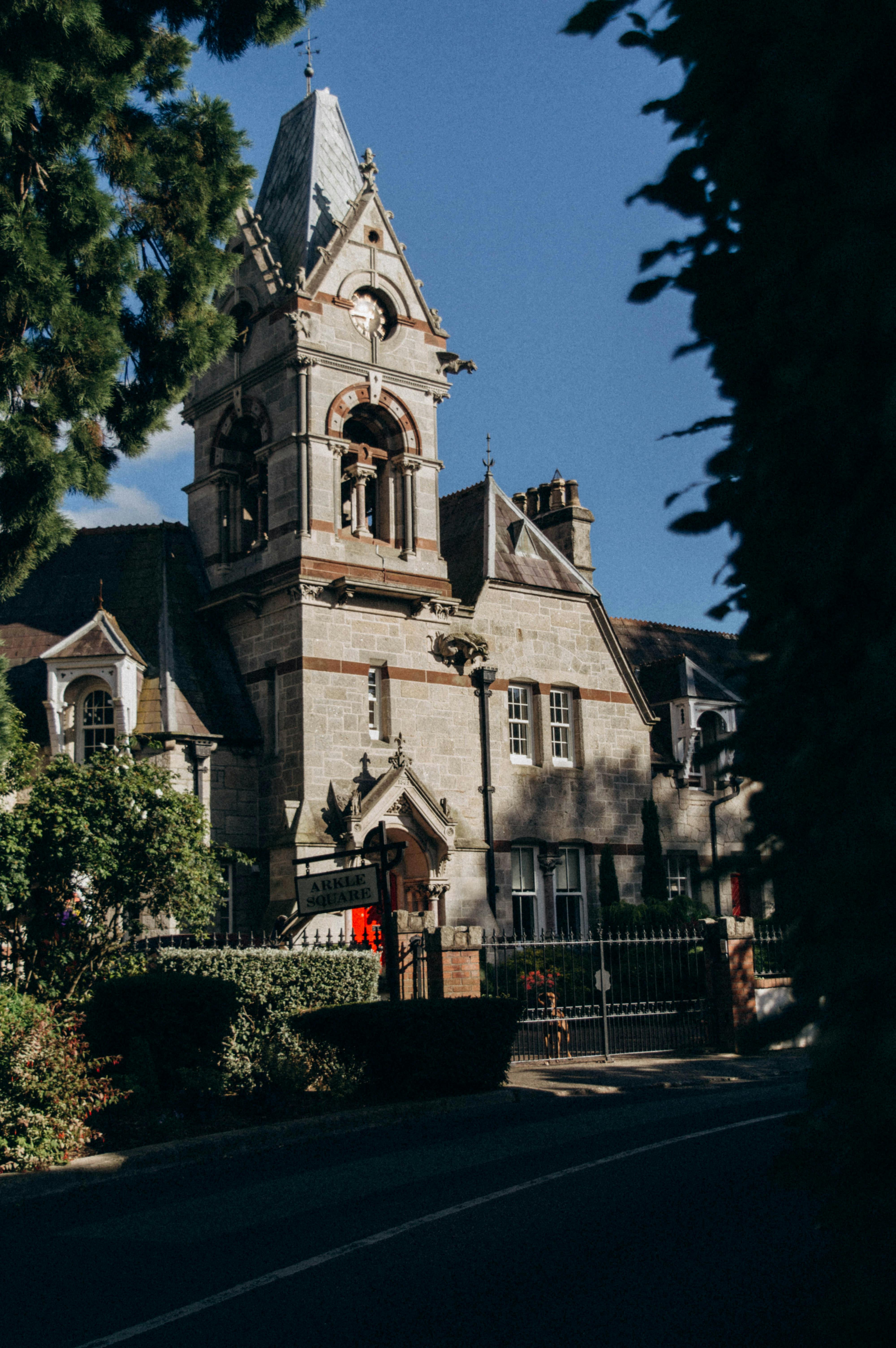 Old Traditional Church in Cityscape · Free Stock Photo
