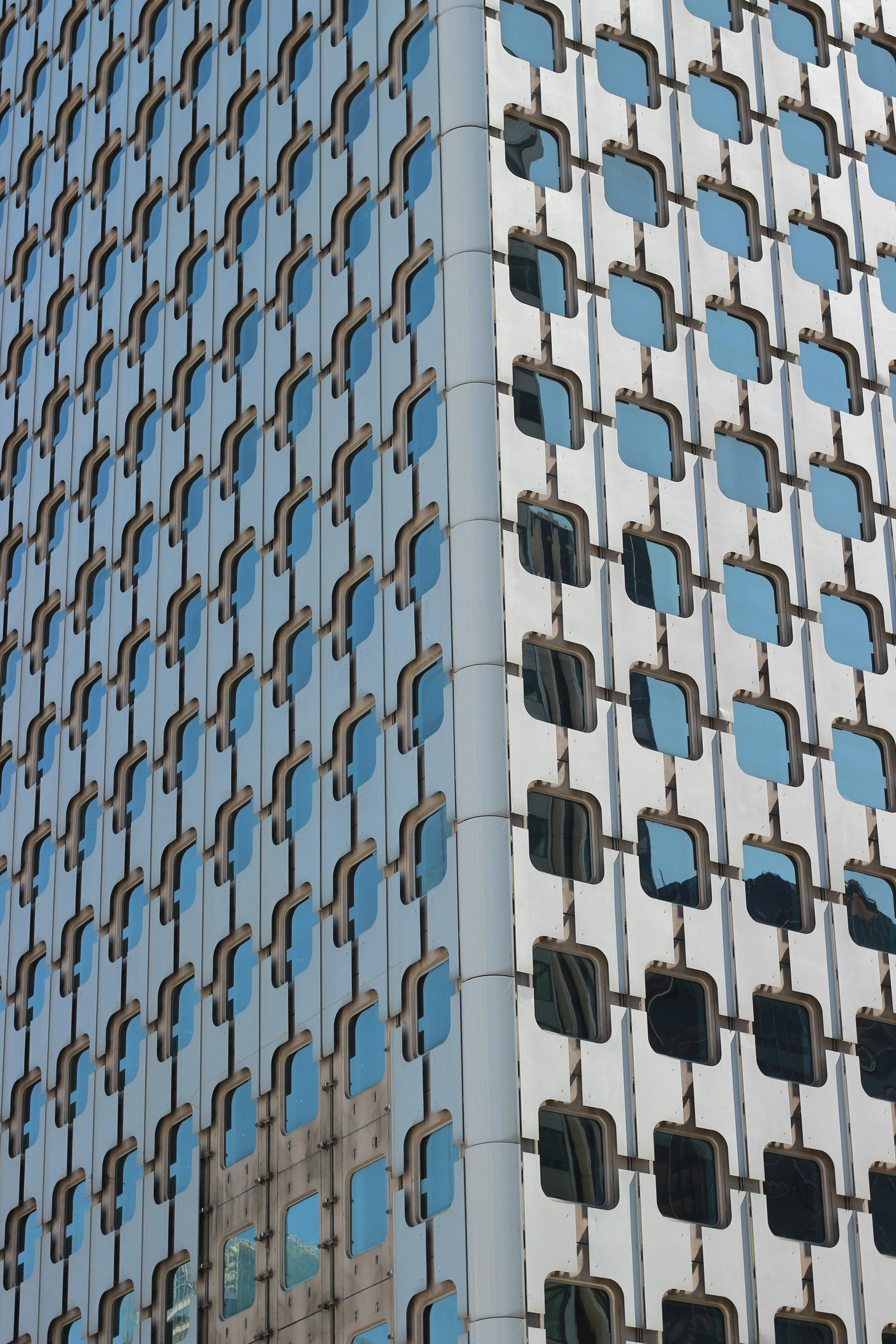 High Modern Building in Contemporary City · Free Stock Photo