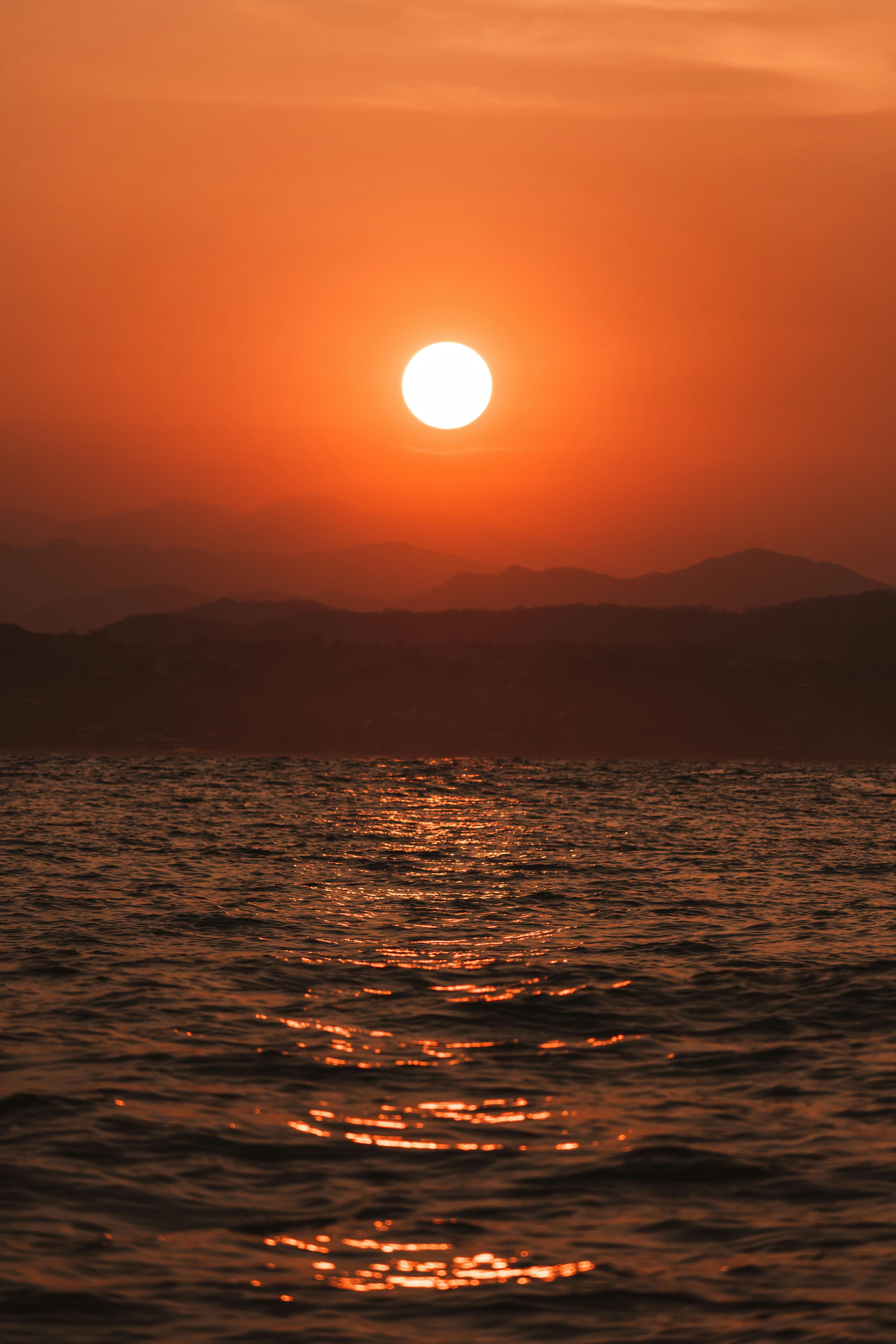 Scenic View of Sea during Sunset · Free Stock Photo