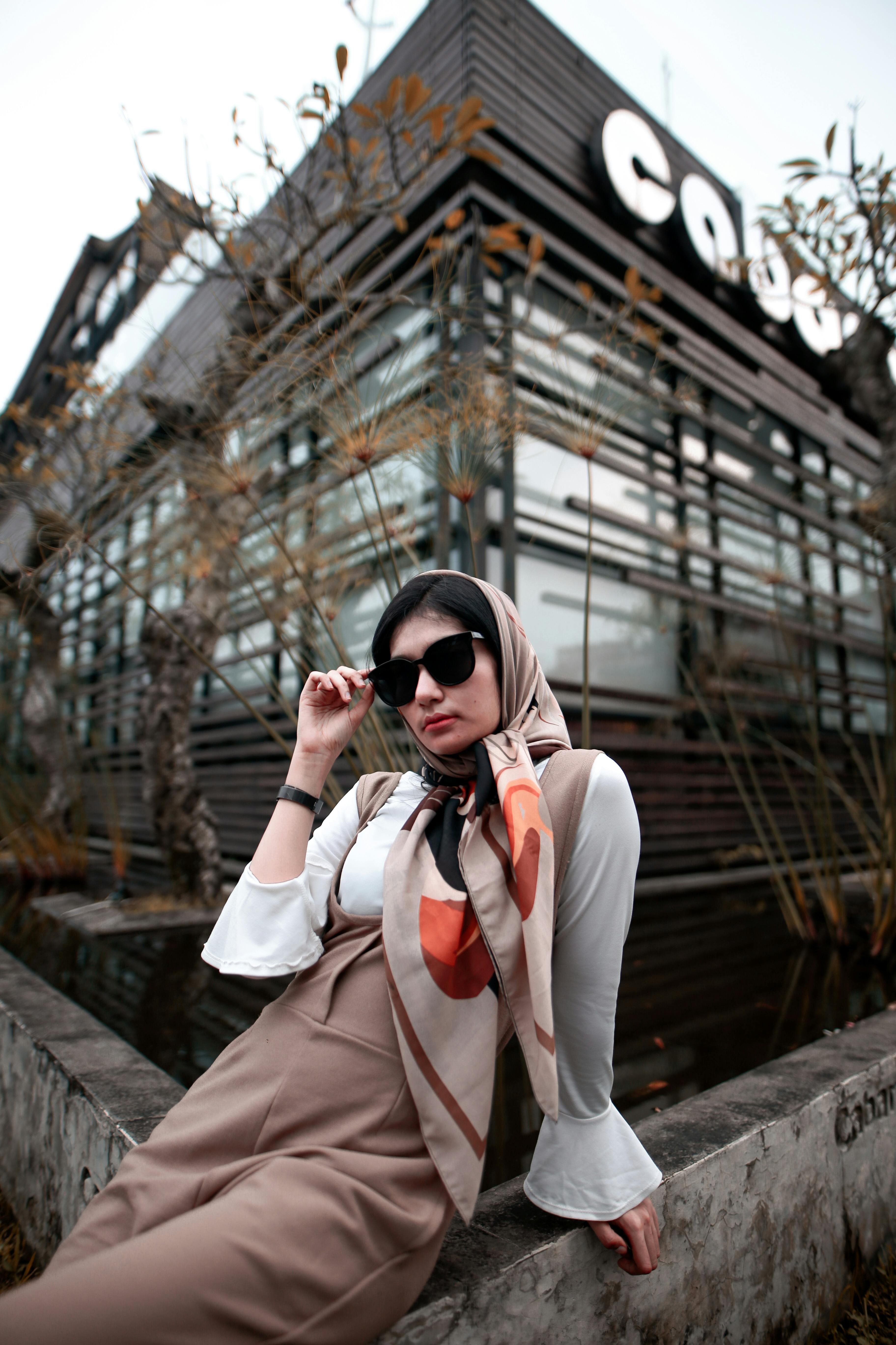 502,488+ Best Free Elegance woman Stock Photos & Images · 100% Royalty ...