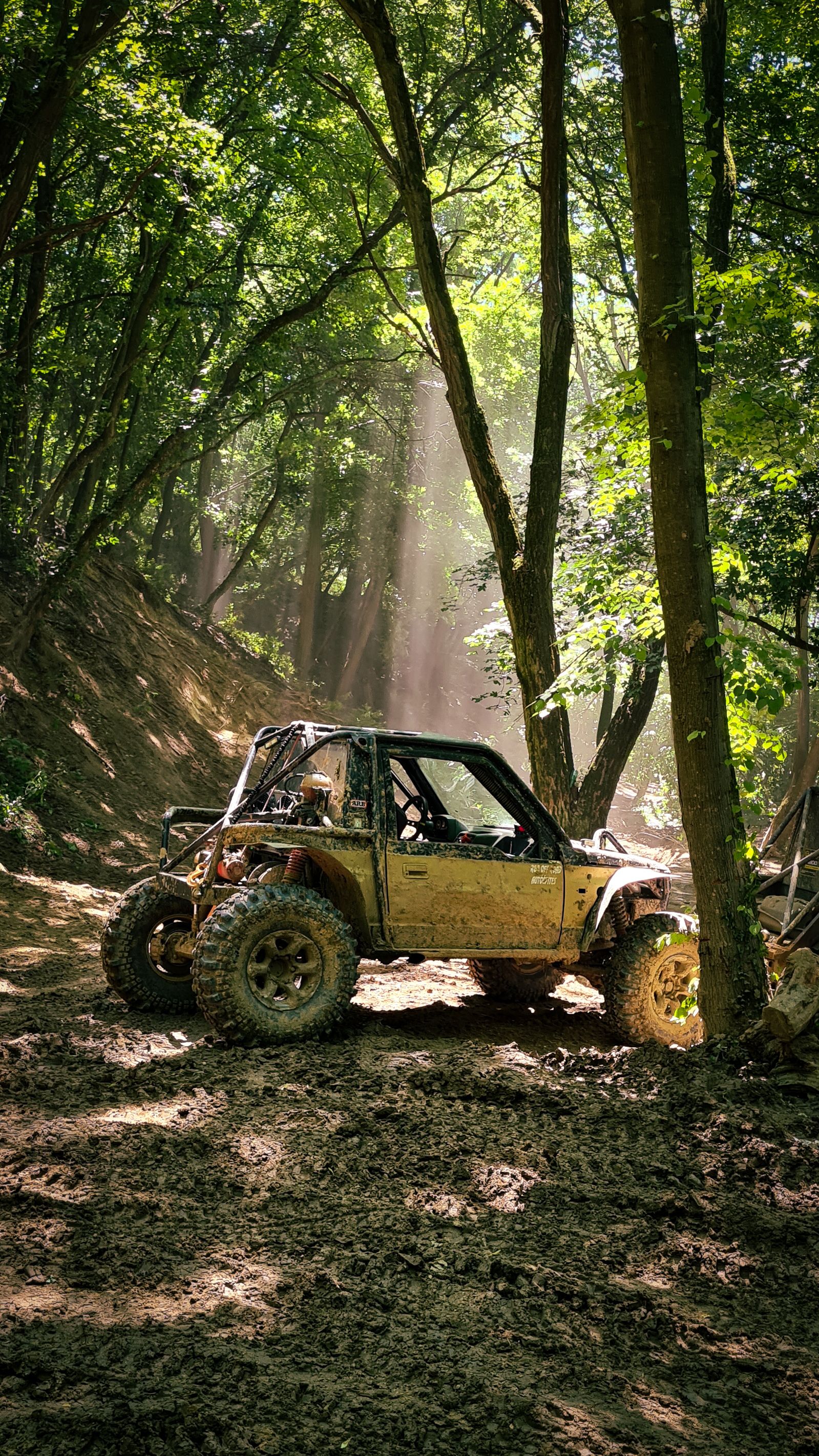 A Muddy Nissan Patrol · Free Stock Photo