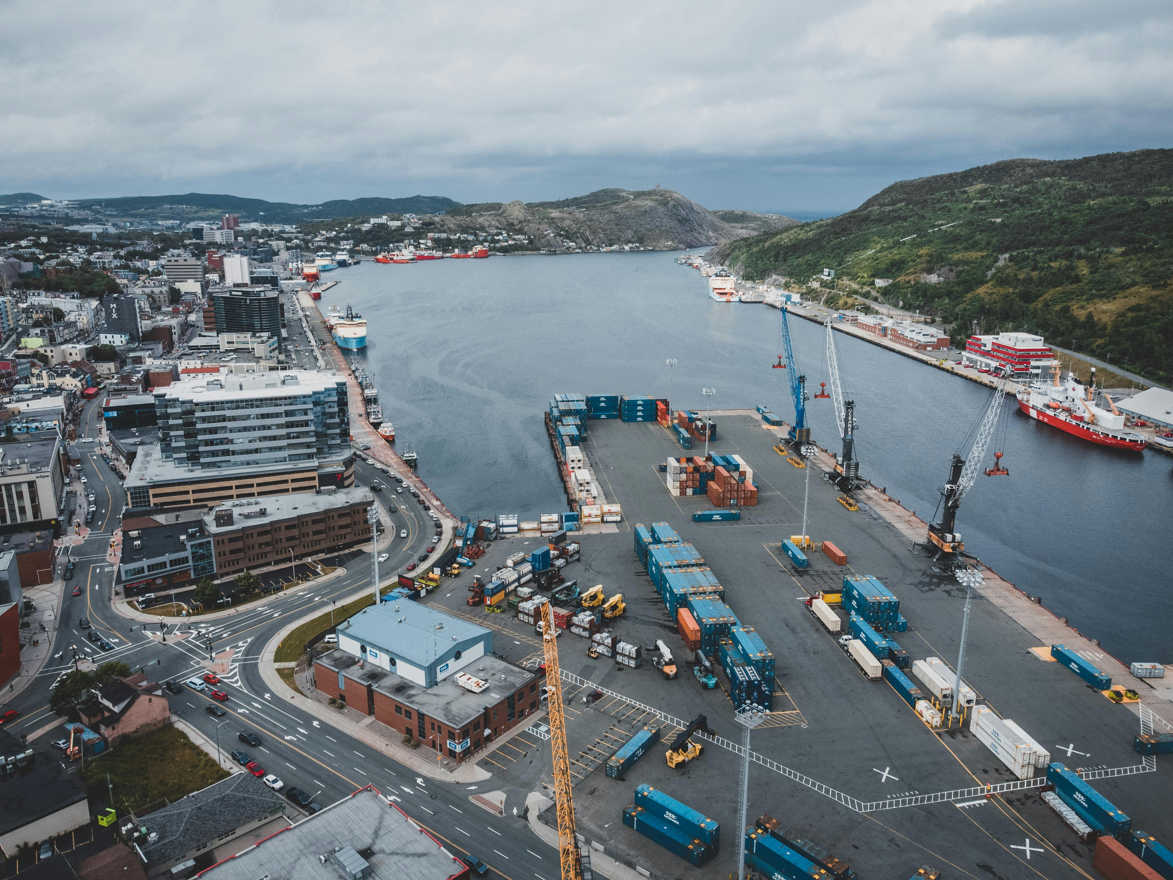 Shipping Pier Near Body of Water · Free Stock Photo