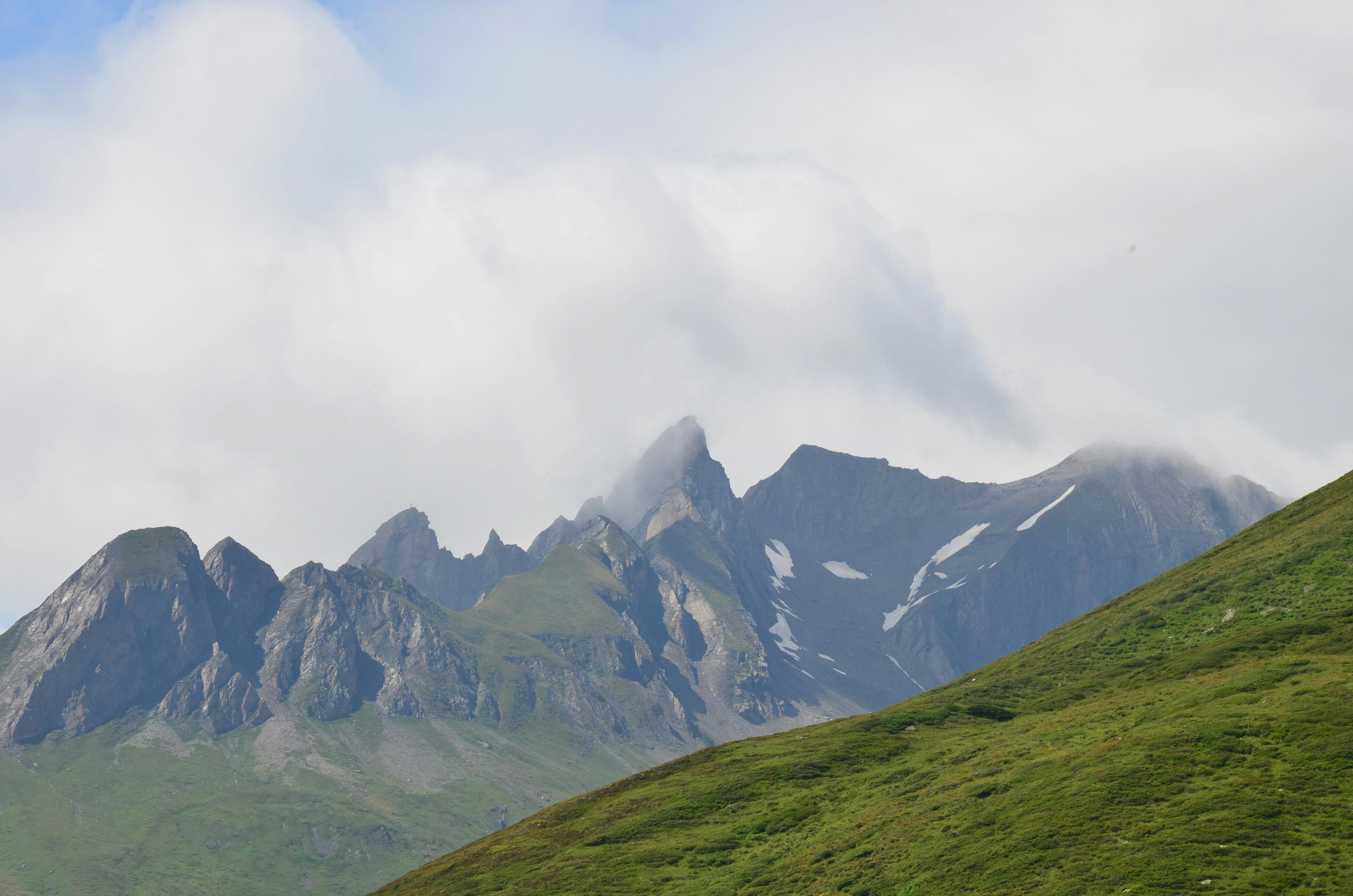 Mountains And Cloud Photos, Download Free Mountains And Cloud Stock ...
