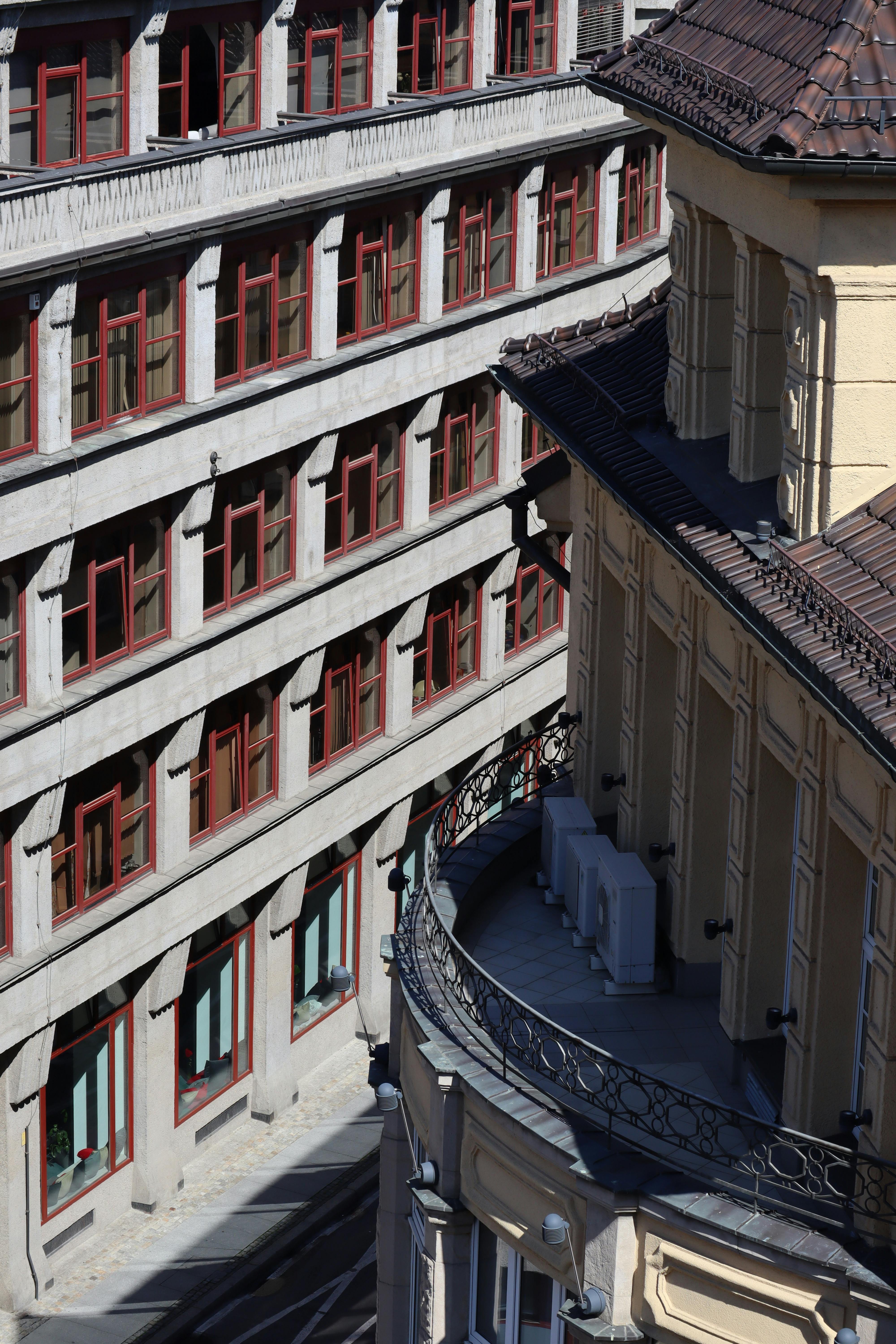 Aerial View of a Concrete Building · Free Stock Photo