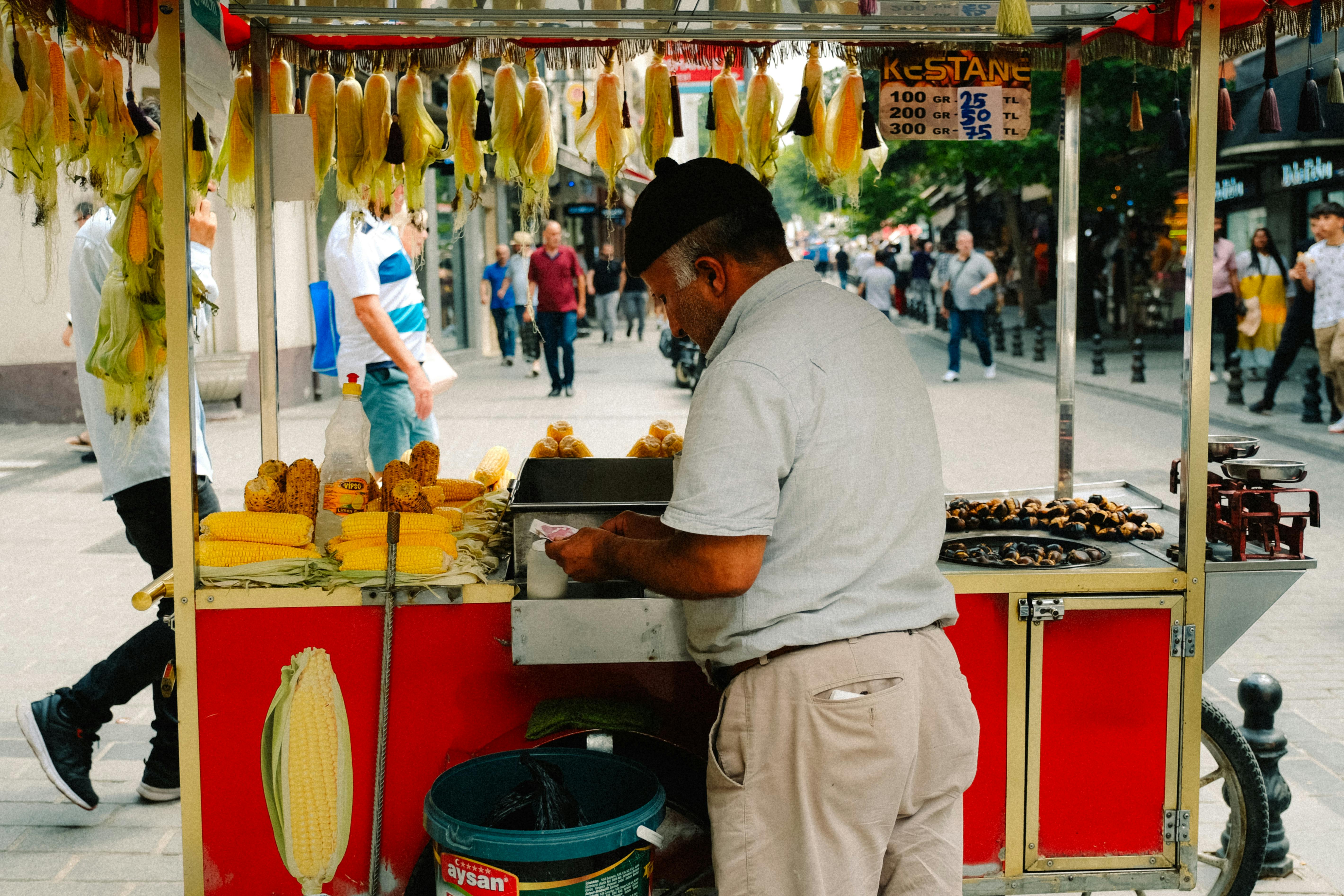 Vendor Selling Simits · Free Stock Photo