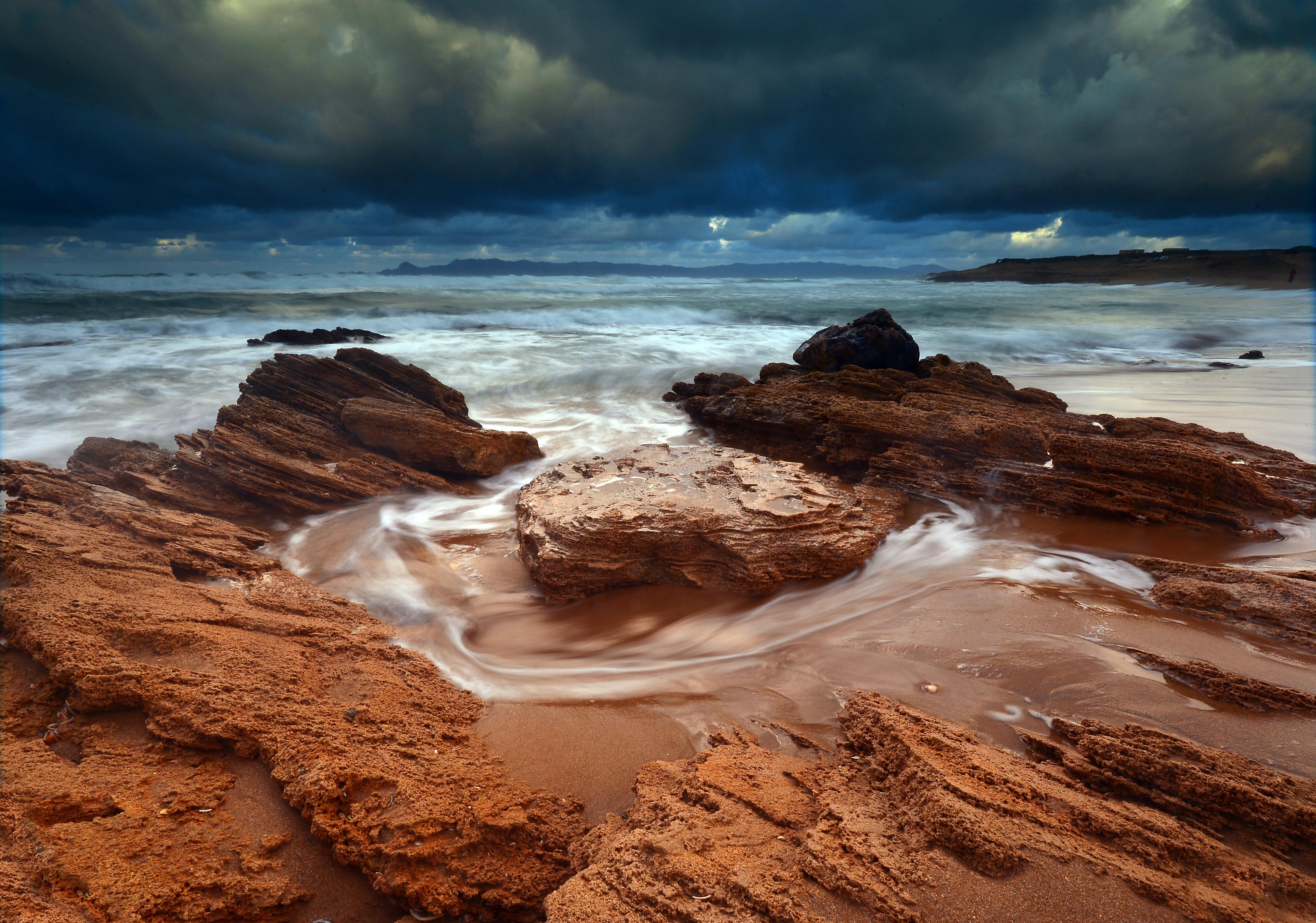 Majestic Sky above Sea and Beach · Free Stock Photo
