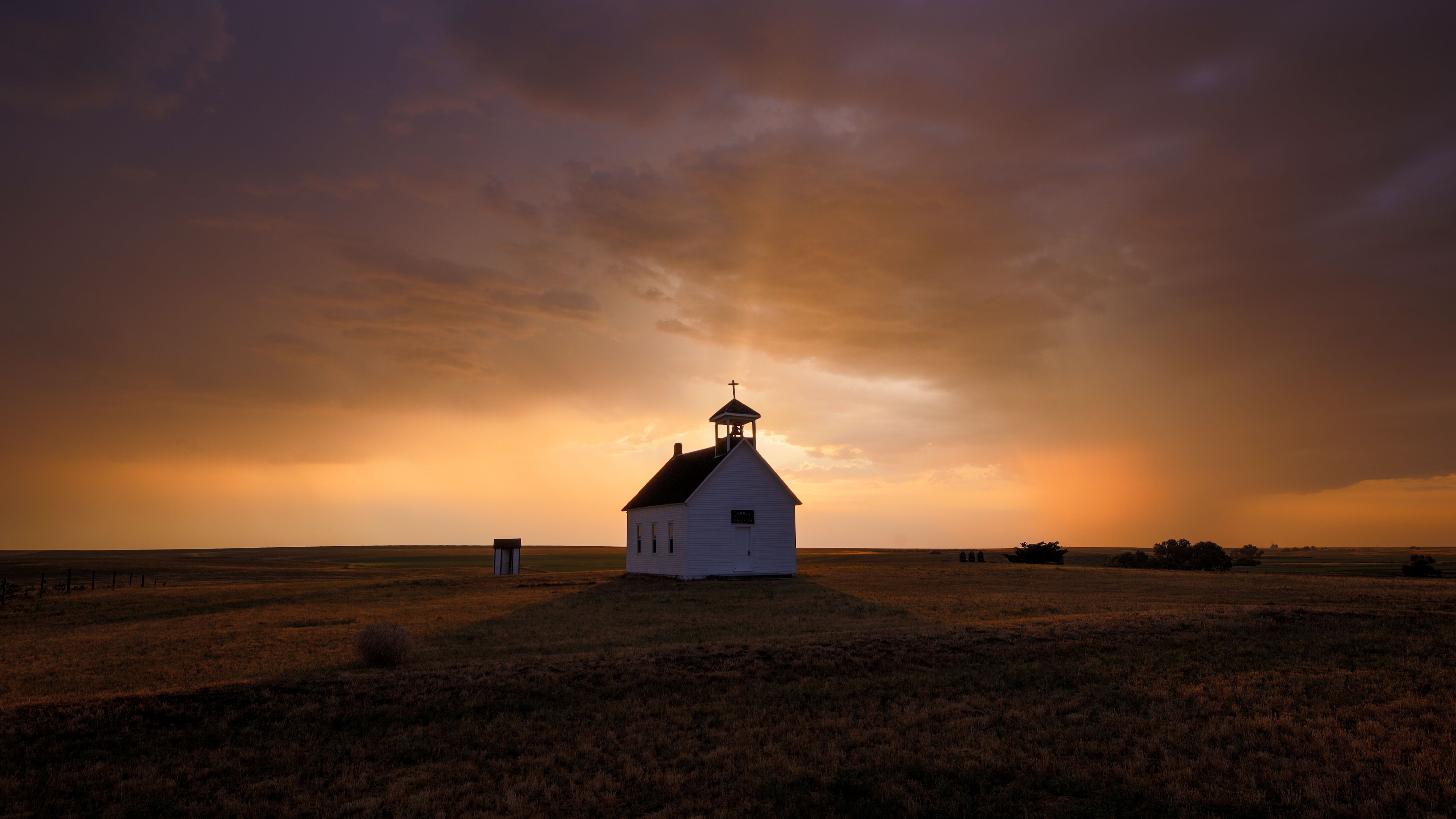 Church in the Grass Field · Free Stock Photo