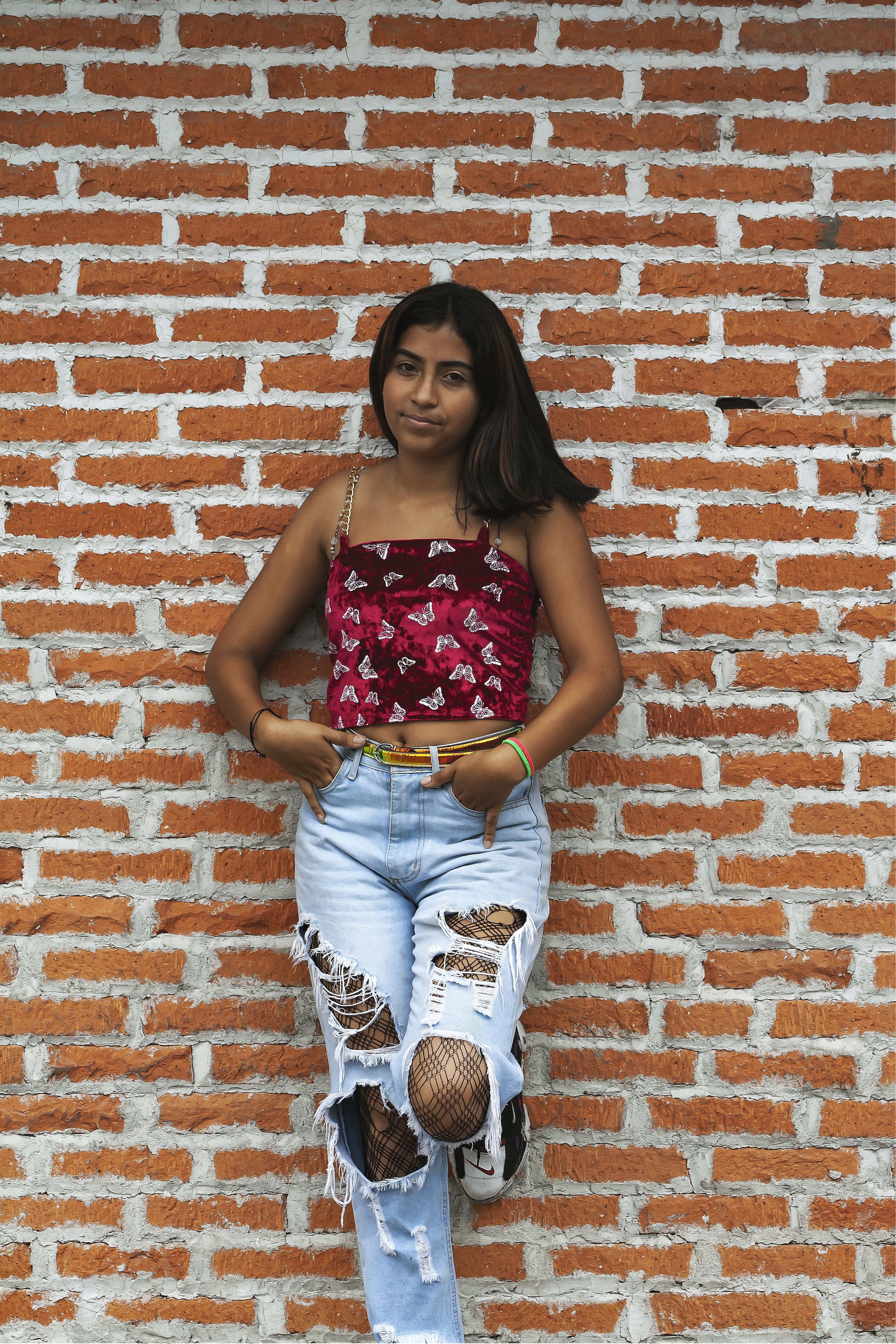 Young Latina Photos, Download The BEST Free Young Latina Stock Photos ...