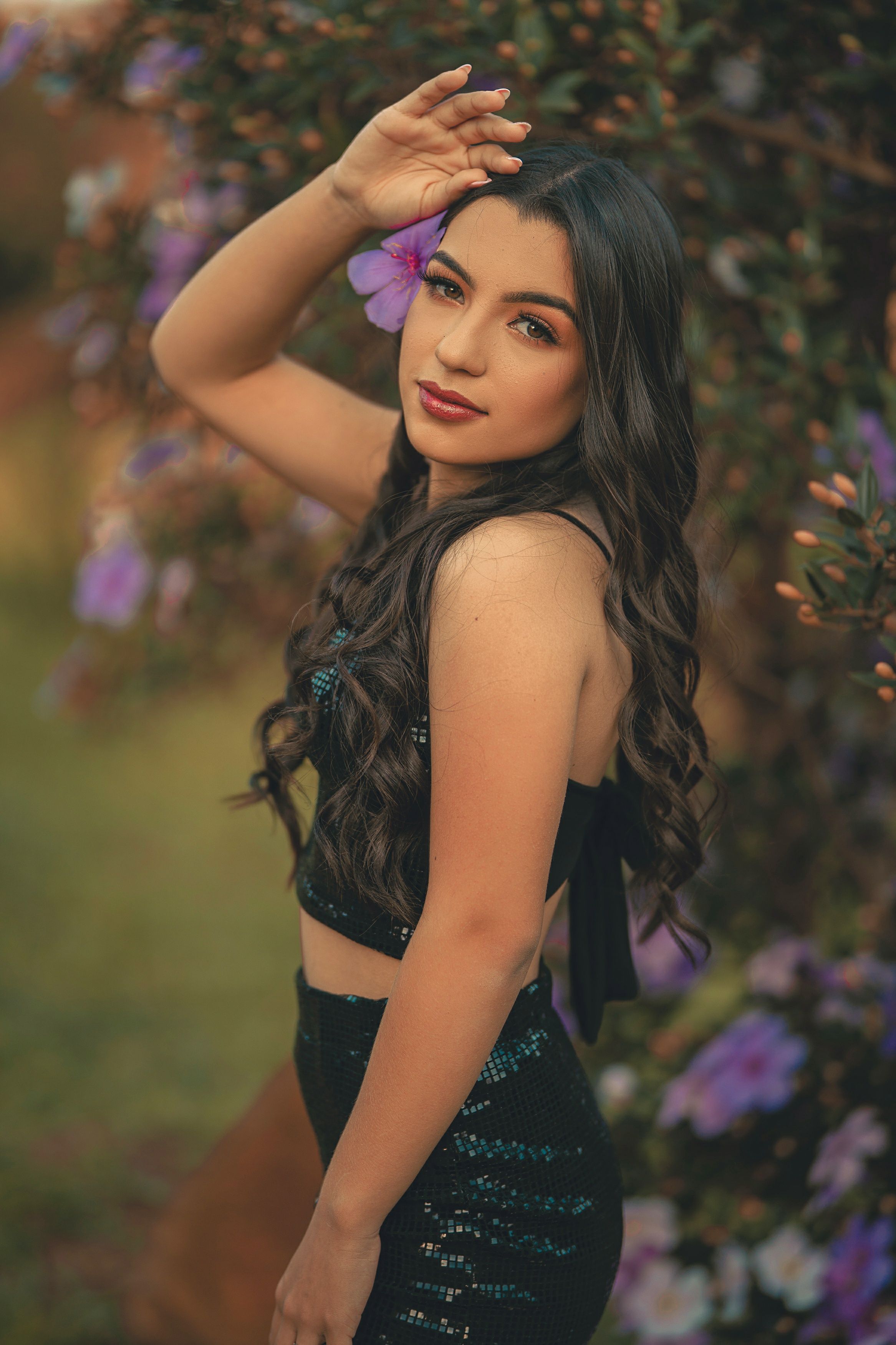 Woman Fashion Model with Bare Shoulder · Free Stock Photo