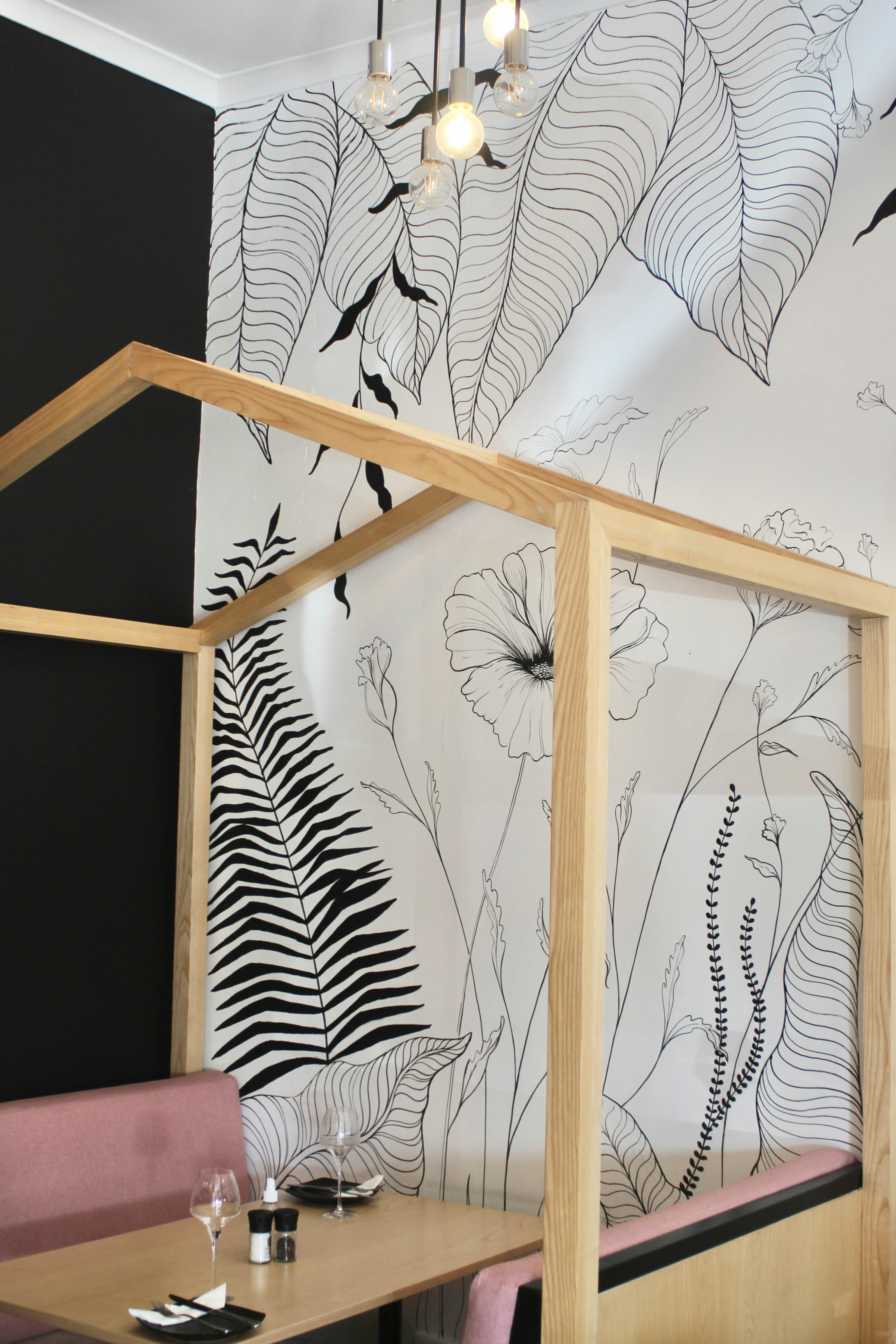 Painting on a White Wall · Free Stock Photo