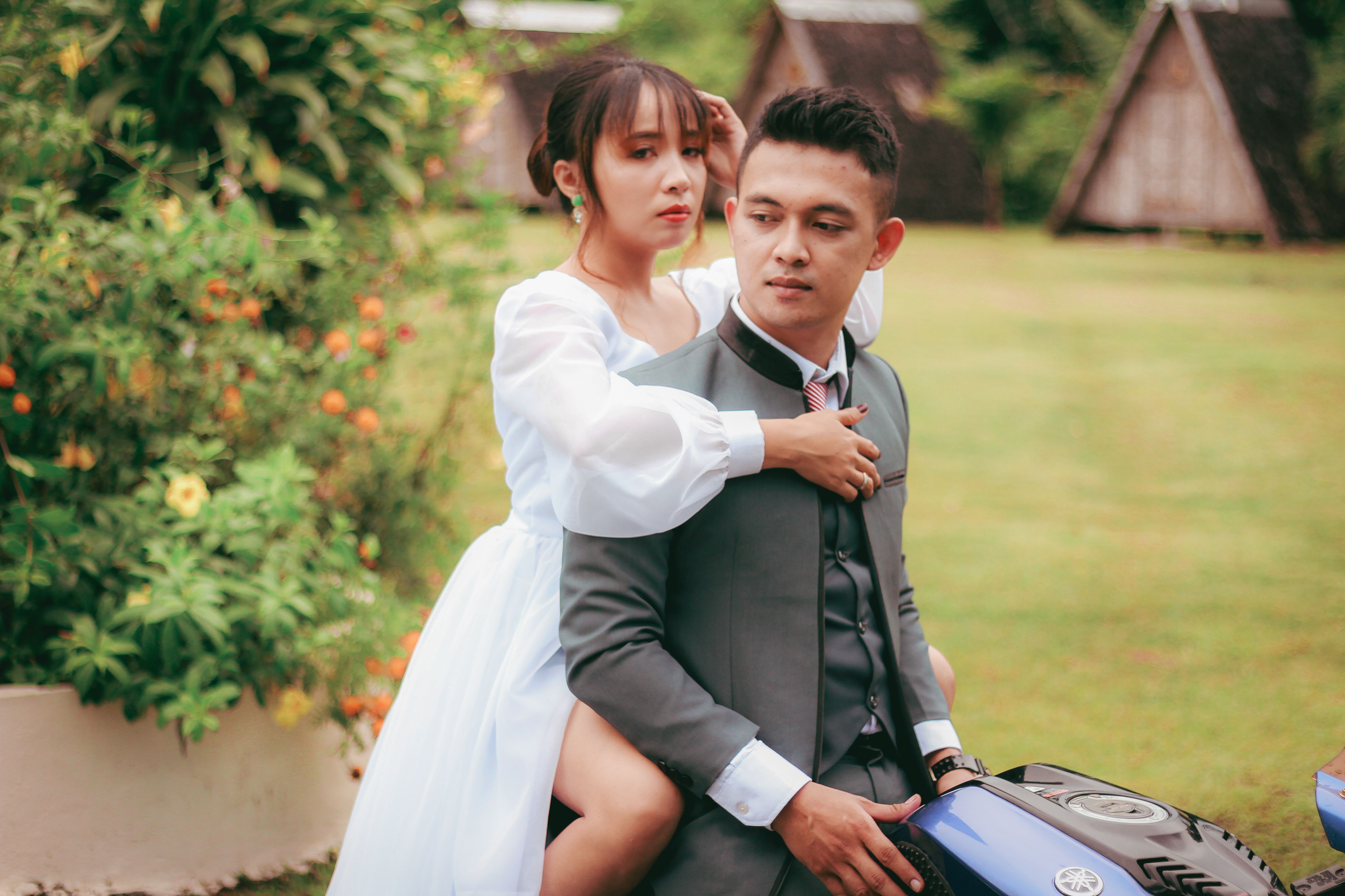 A Romantic Couple Getting Married · Free Stock Photo