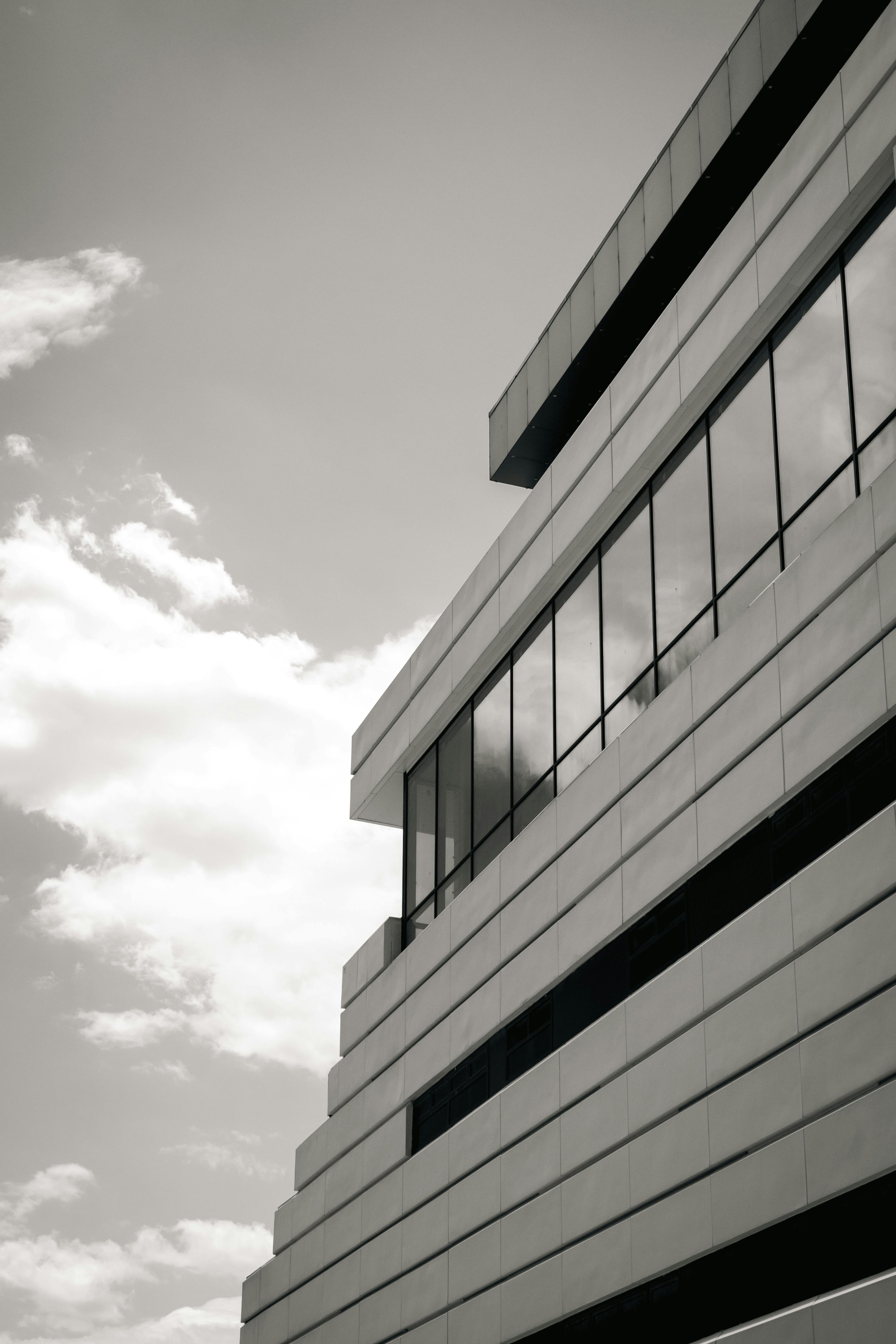 Grayscale Photo of a Building · Free Stock Photo