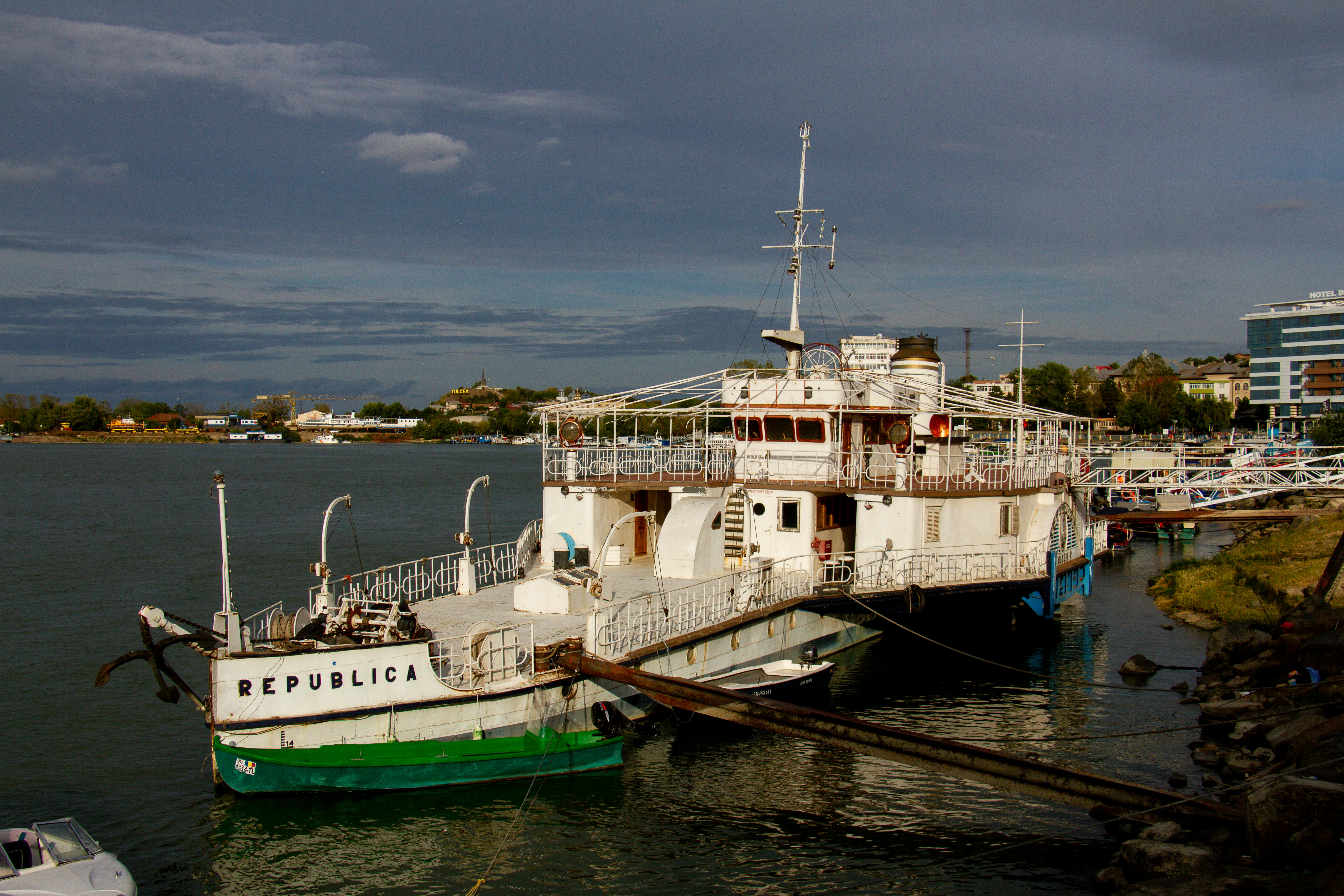 Ferry in Port near Waterfront City · Free Stock Photo
