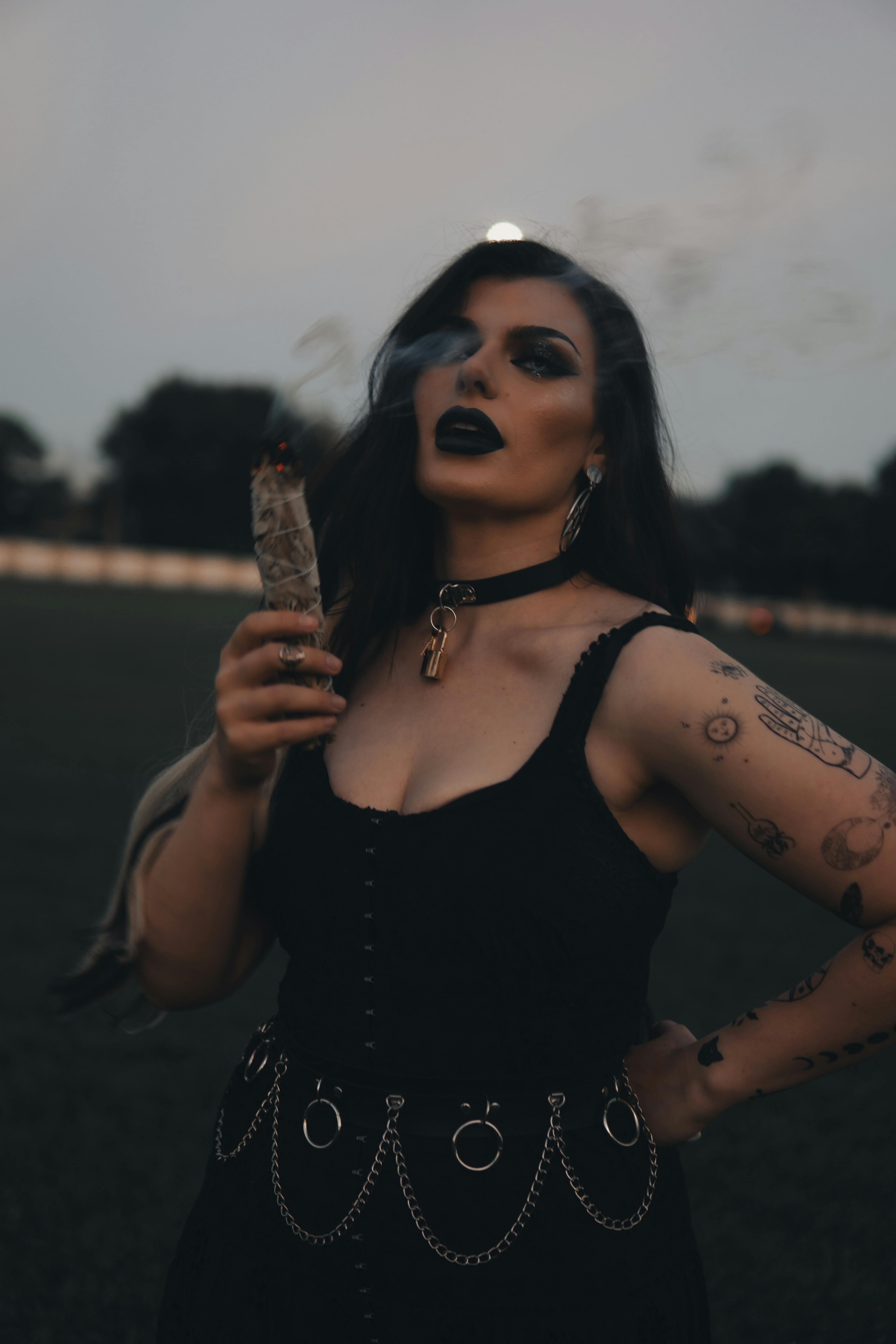 Goth Woman Photos, Download The BEST Free Goth Woman Stock Photos & HD ...