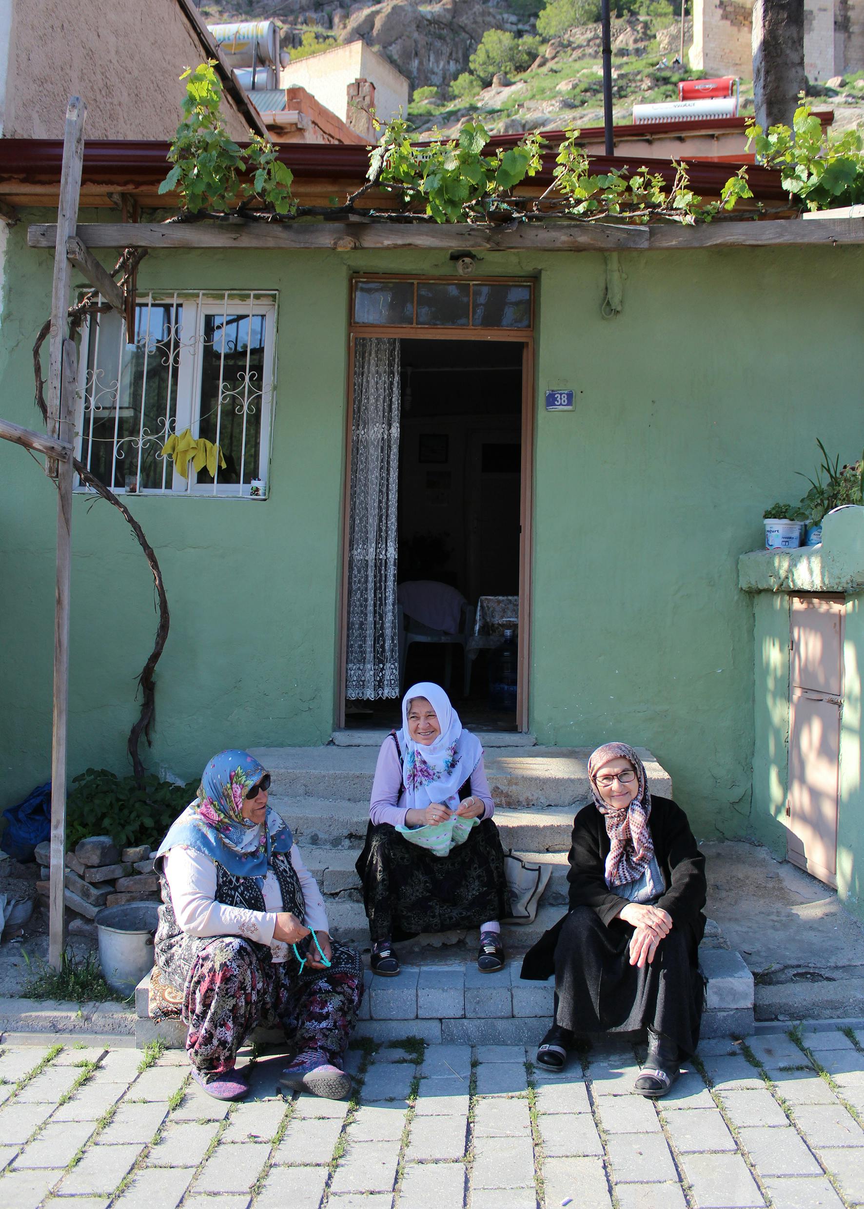 Arab Old Women Photos, Download The BEST Free Arab Old Women Stock ...