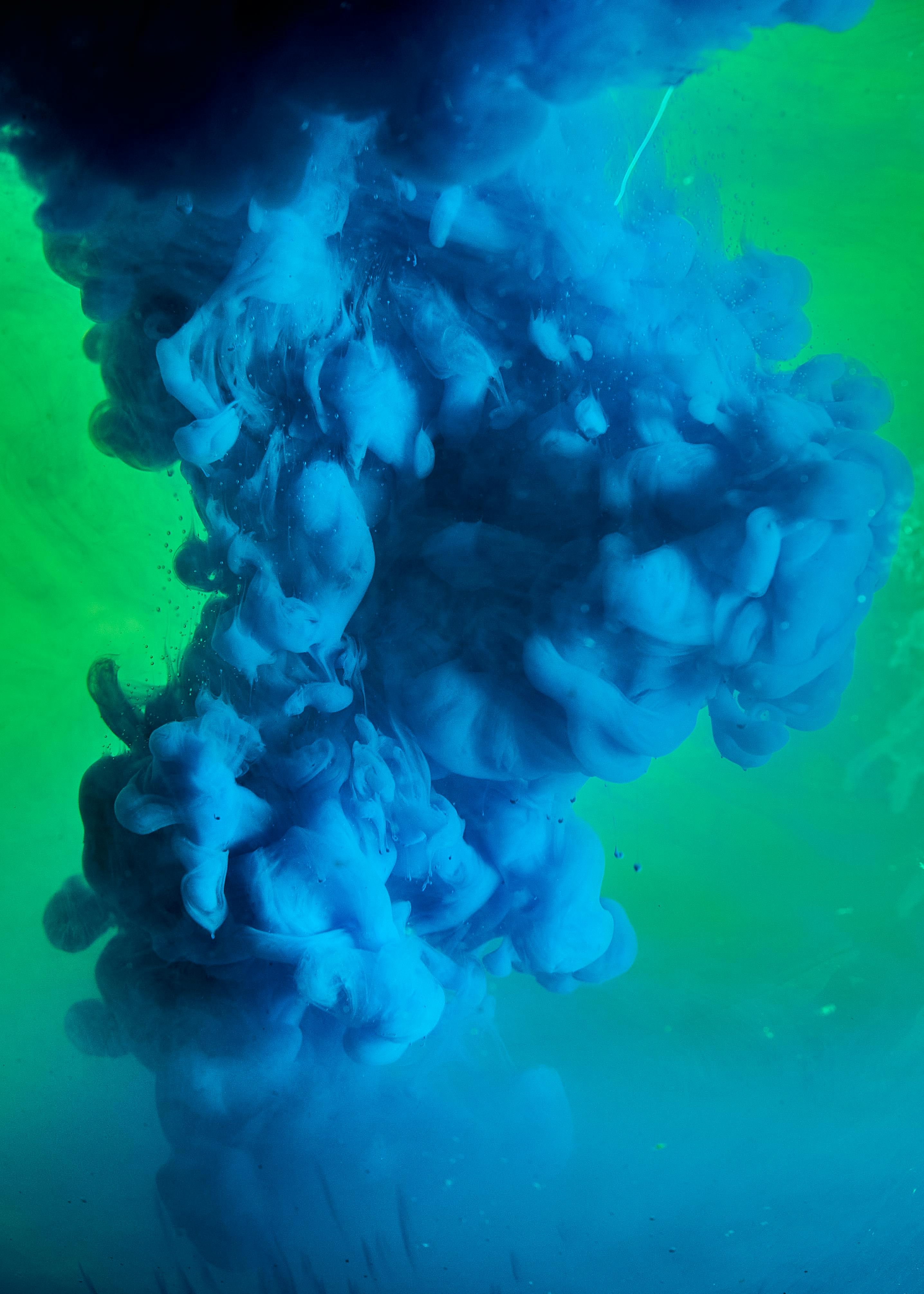 Abstract Art with Blue Smoke · Free Stock Photo