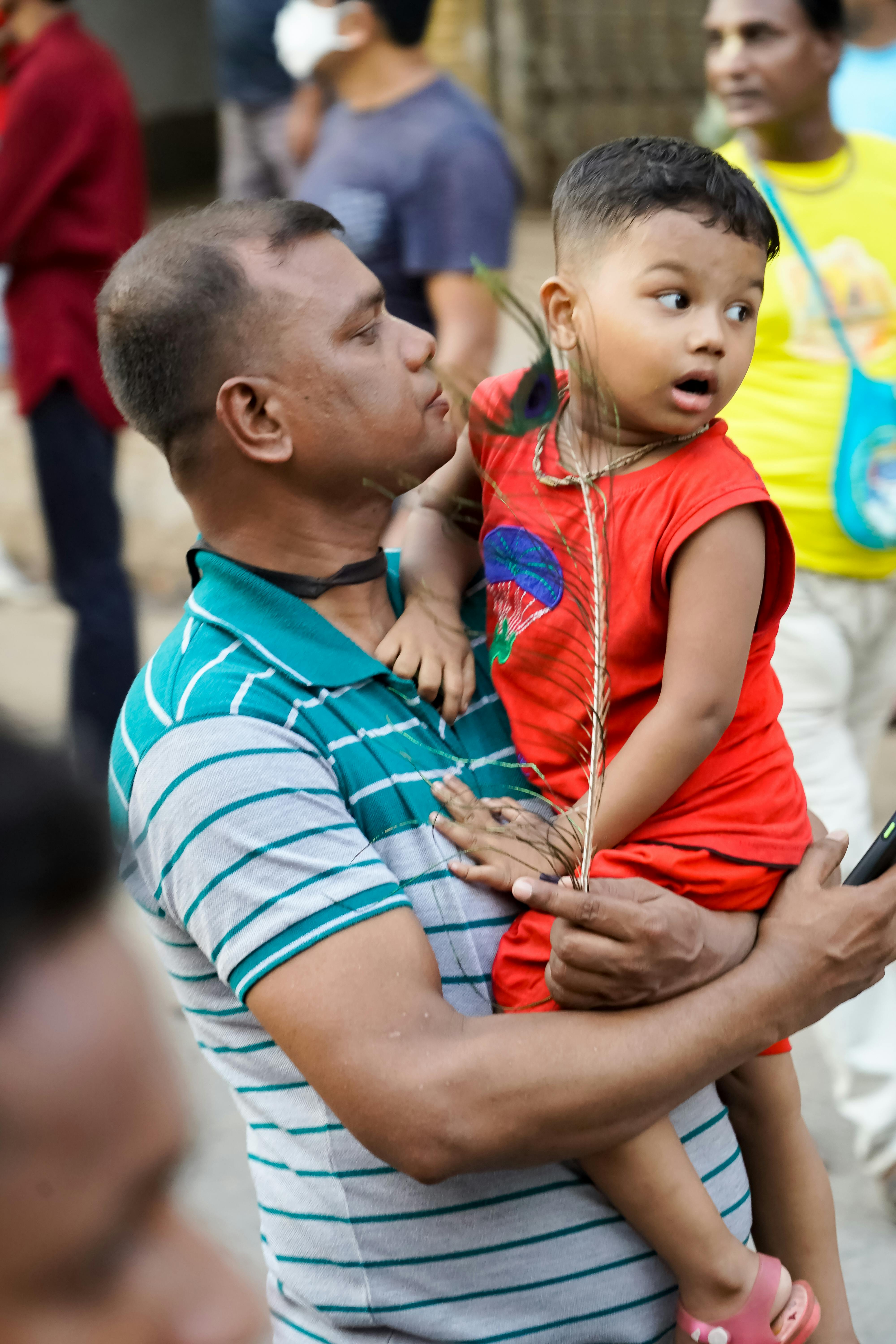 Peacock Father Photos, Download The BEST Free Peacock Father Stock ...