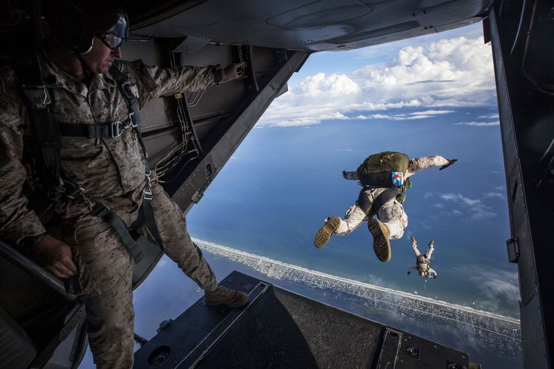 Parachute Photos, Download The BEST Free Parachute Stock Photos & HD Images