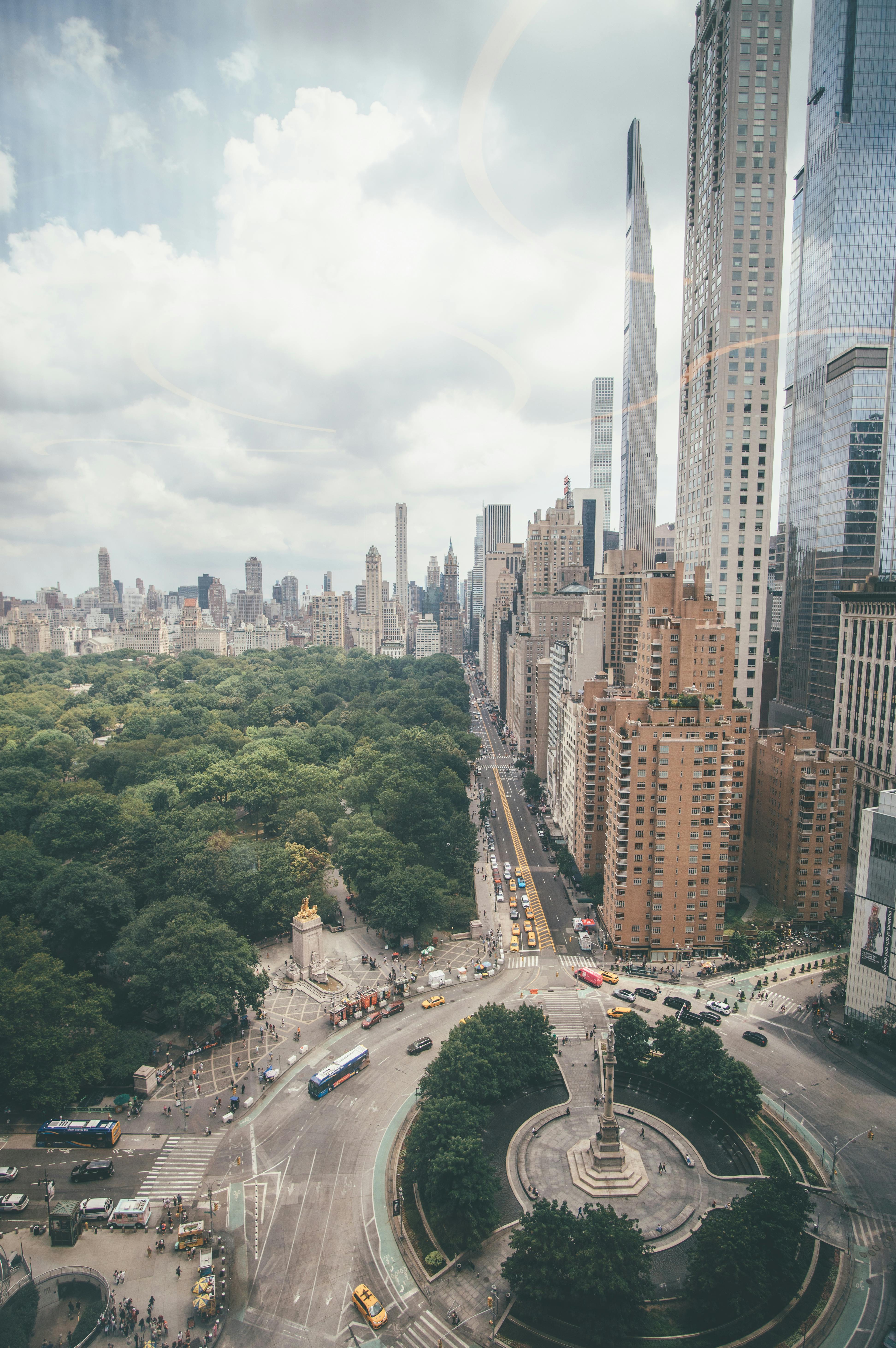 Sunlight over City · Free Stock Photo