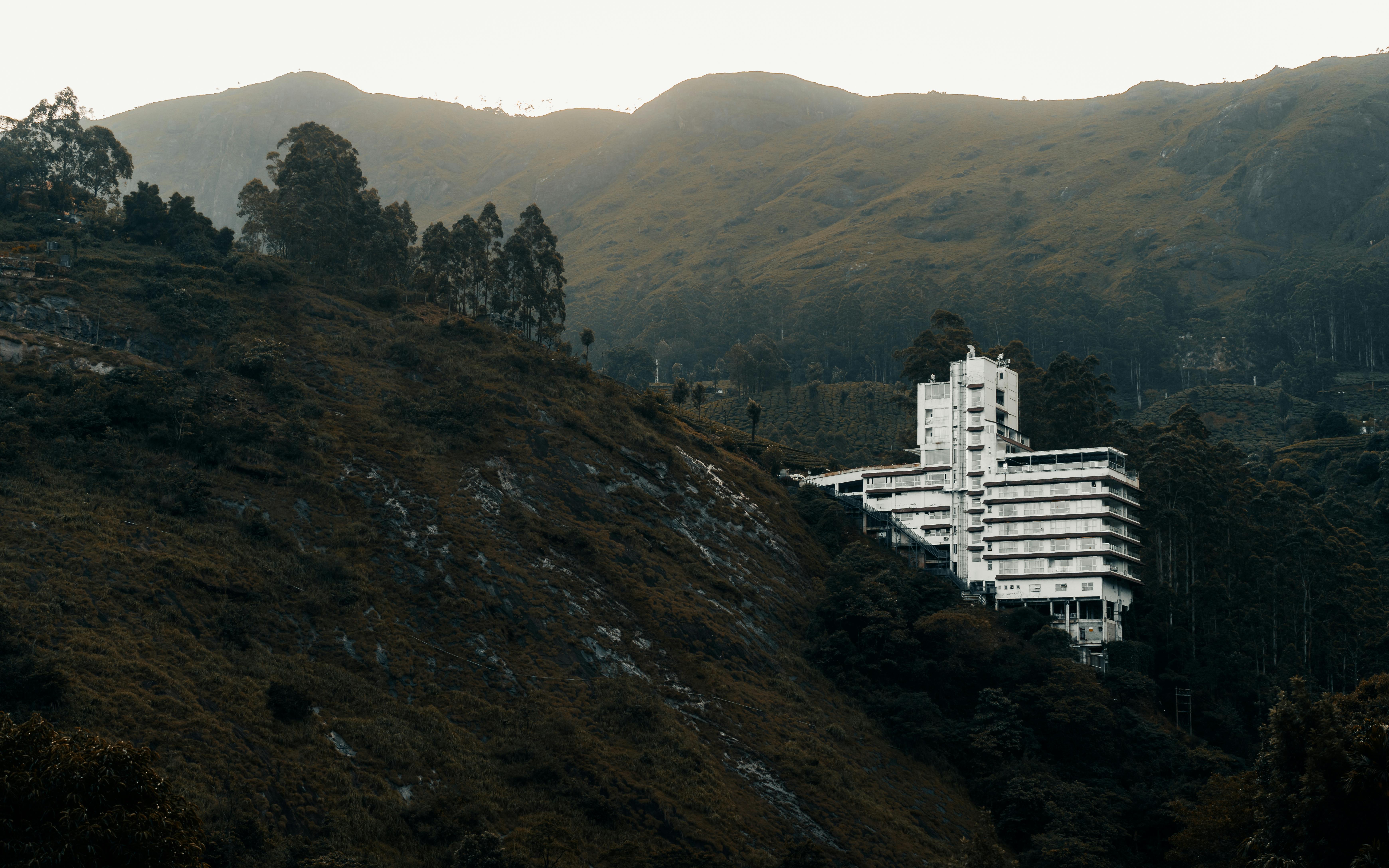 White Concrete Building on Top of the Mountain · Free Stock Photo
