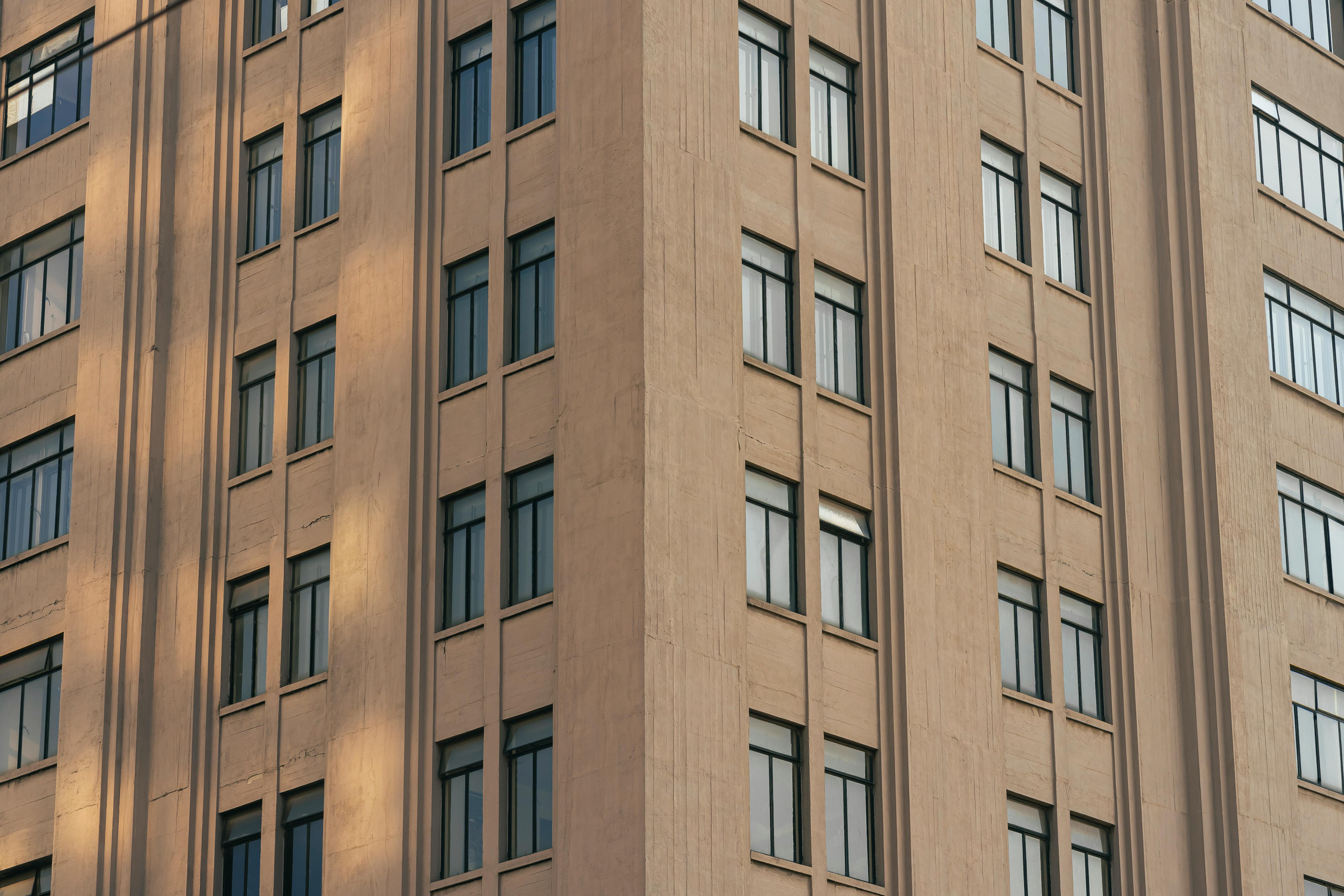 Photo High-rise Building · Free Stock Photo