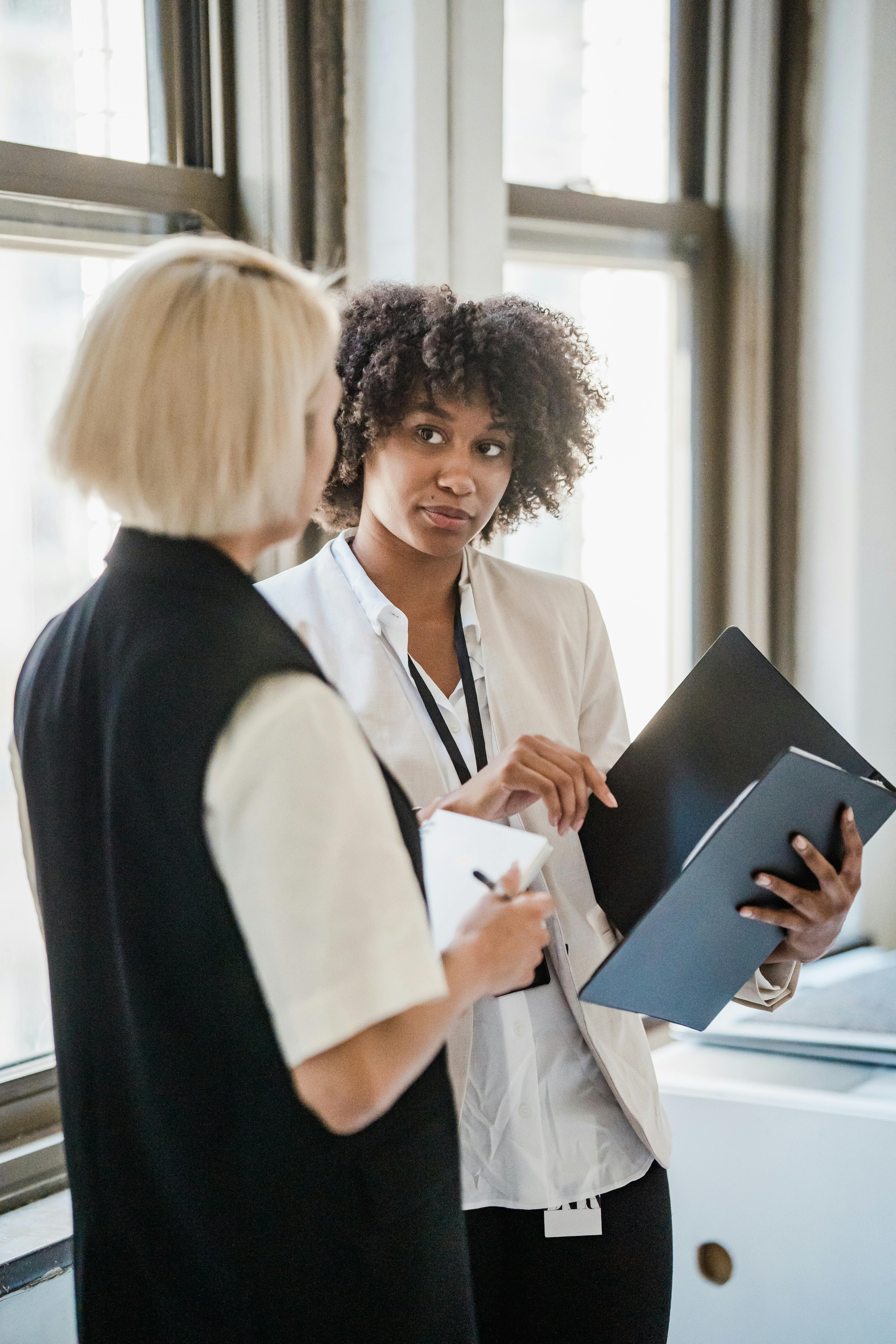 Executive Conversation Photos, Download The BEST Free Executive ...