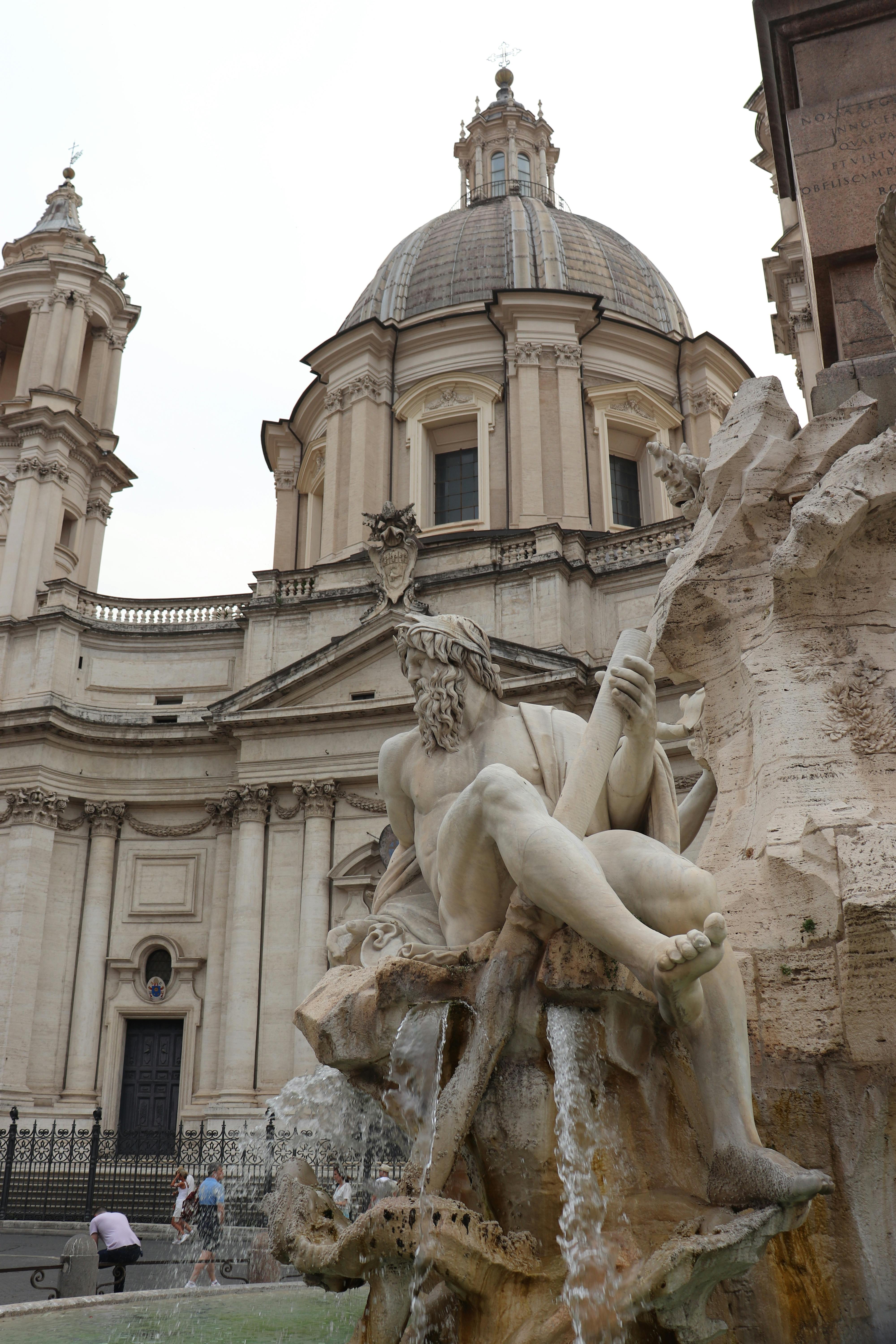 Classical Building and Neptune Monument · Free Stock Photo