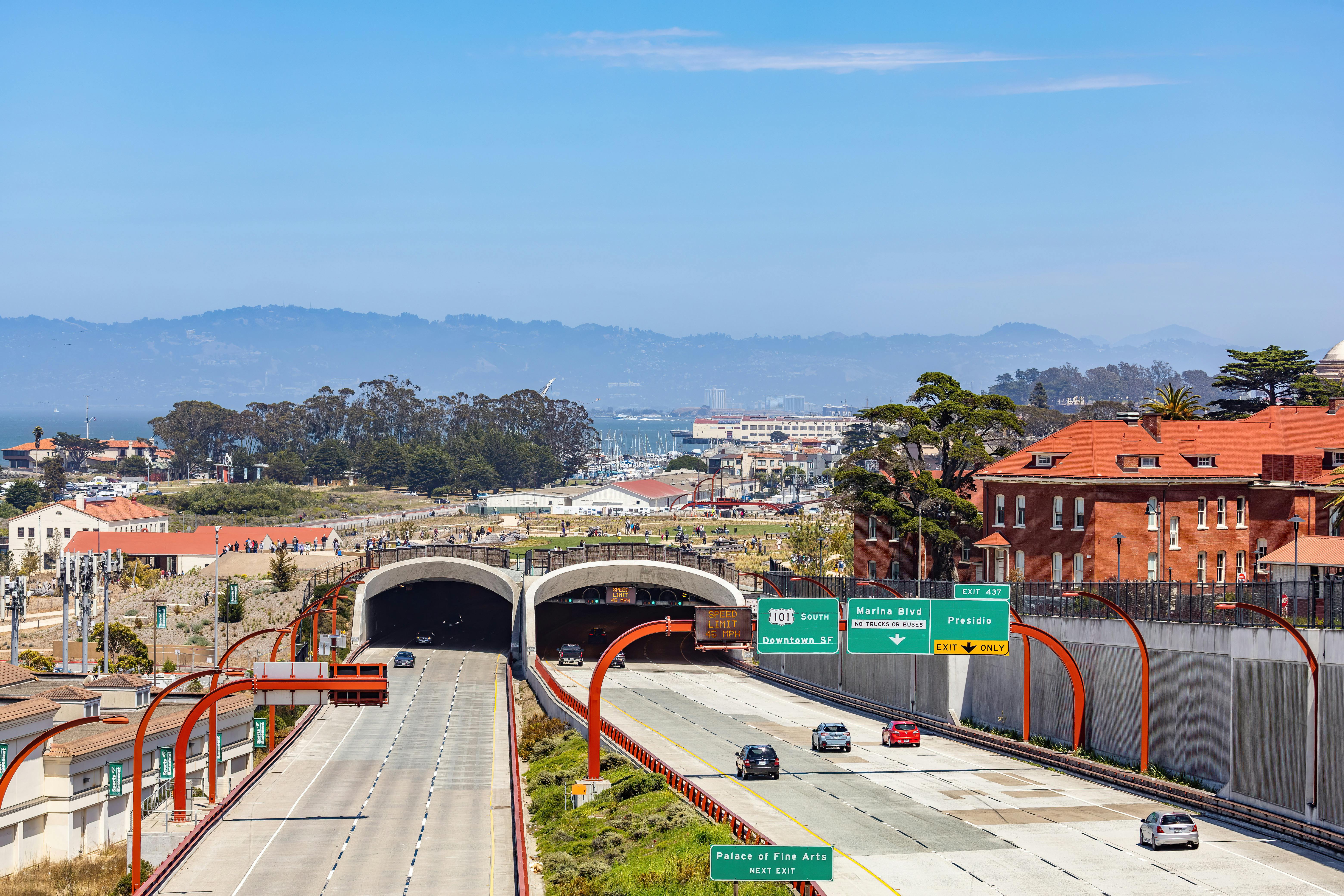 Highway in City · Free Stock Photo