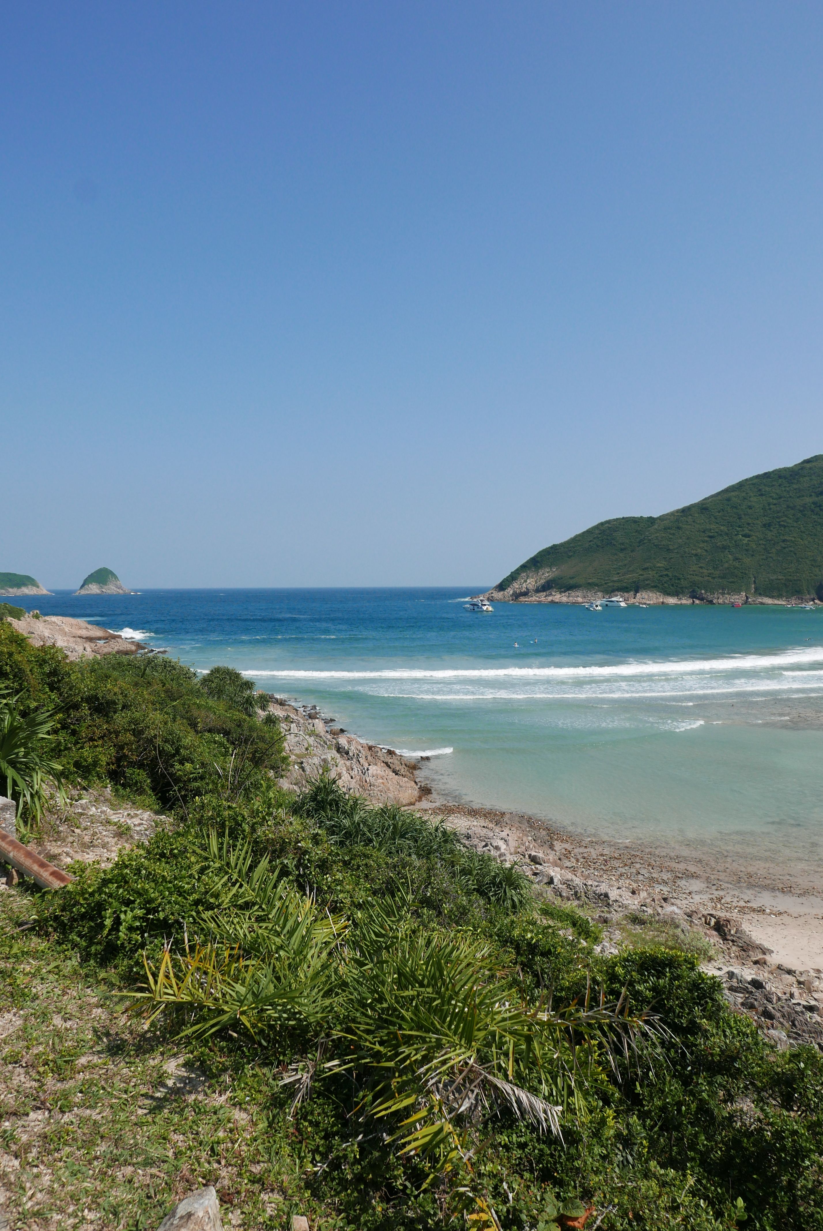 Scenic View of a Beach · Free Stock Photo