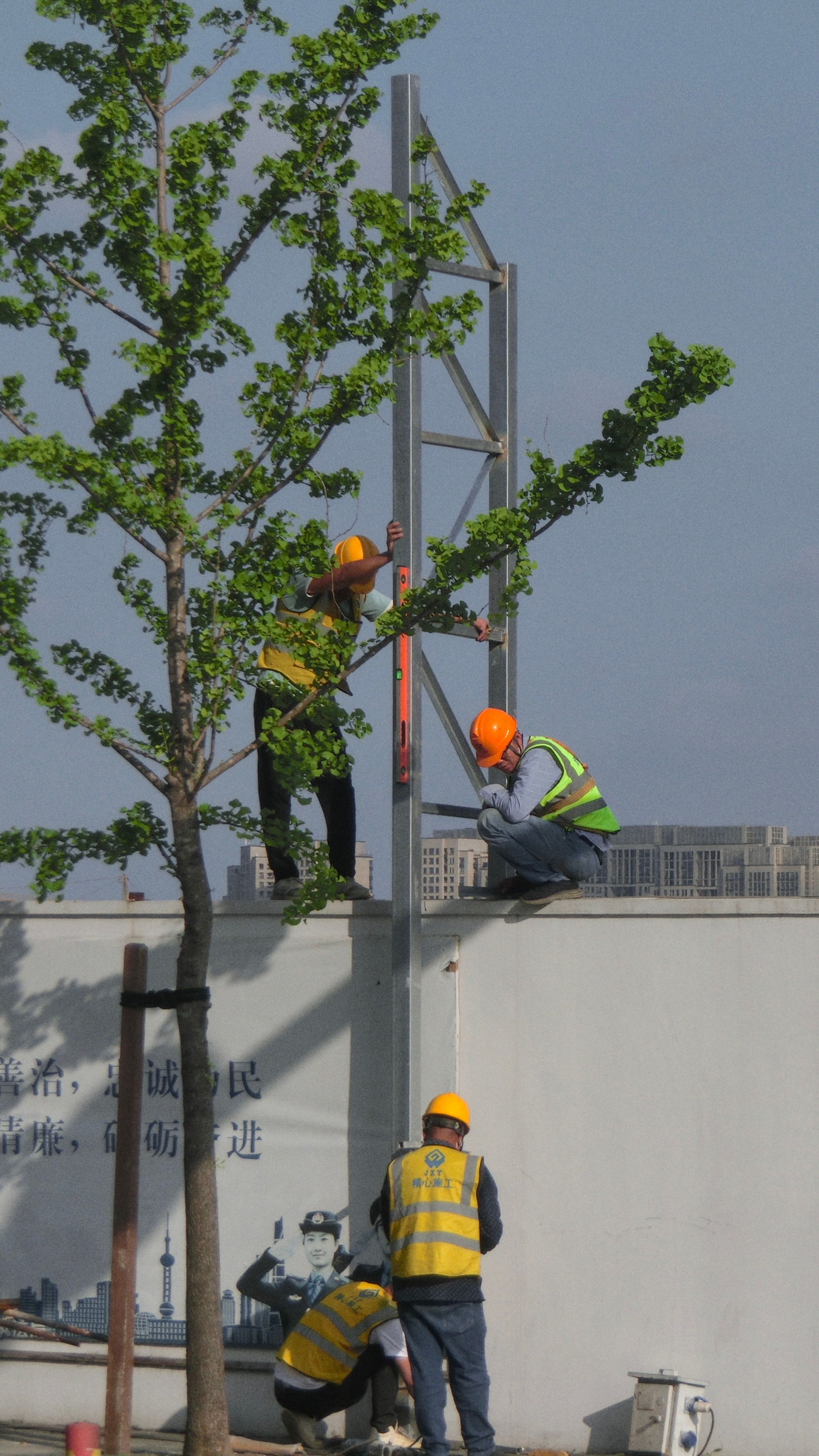 2 Man on Construction Site during Daytime · Free Stock Photo