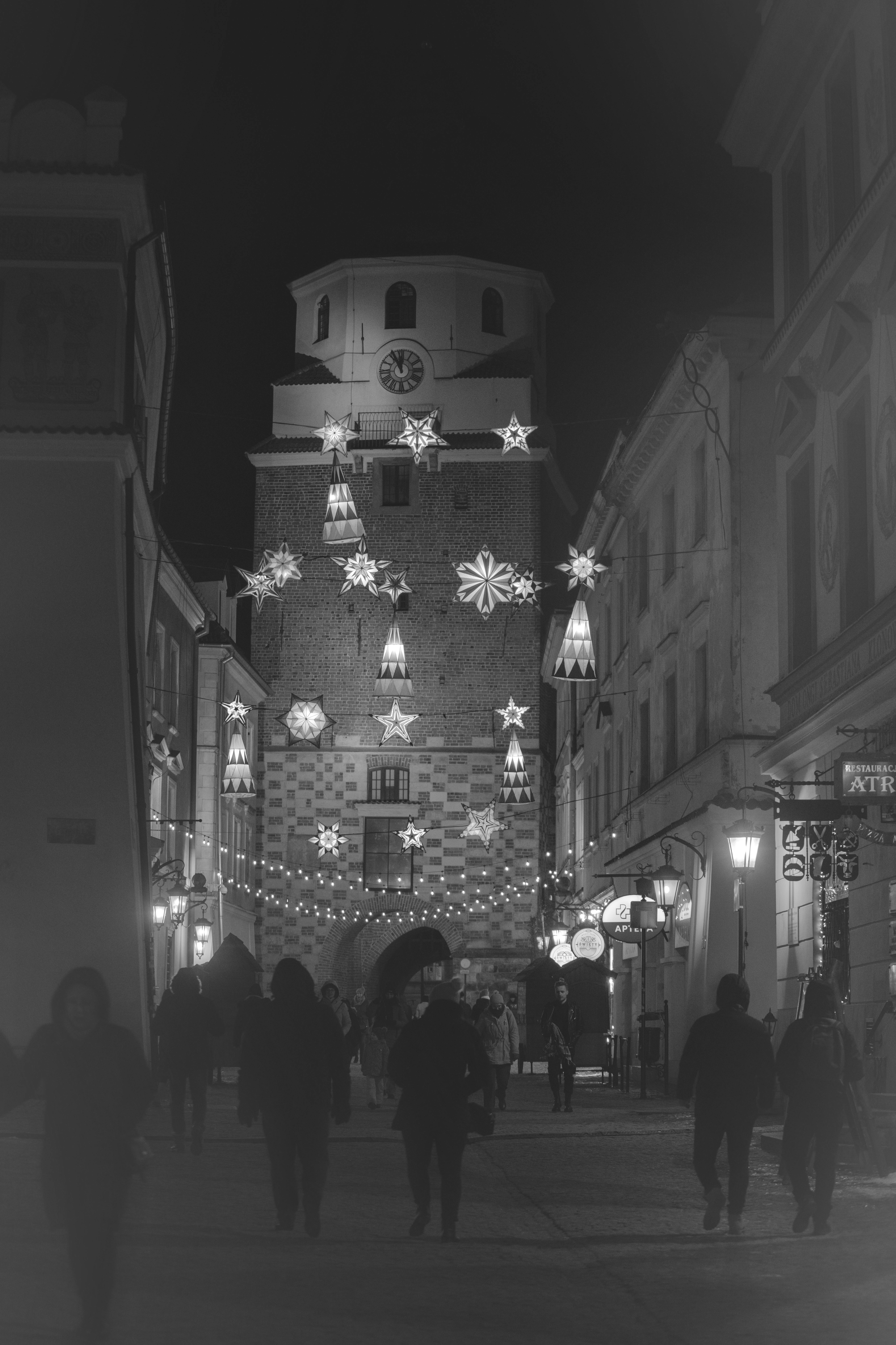 People Walking on Street in Grayscale Photography · Free Stock Photo
