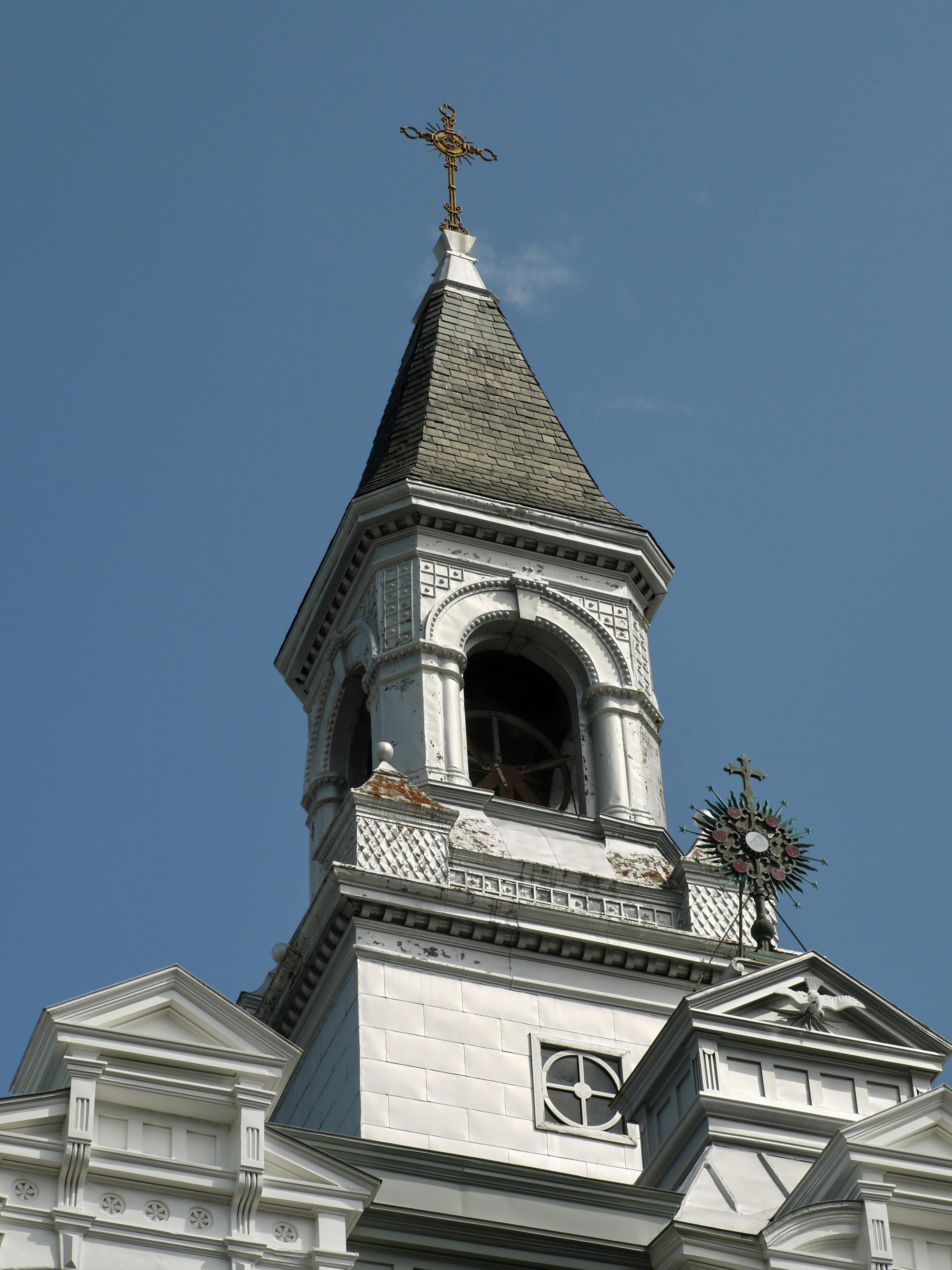 Modern Christian Church · Free Stock Photo