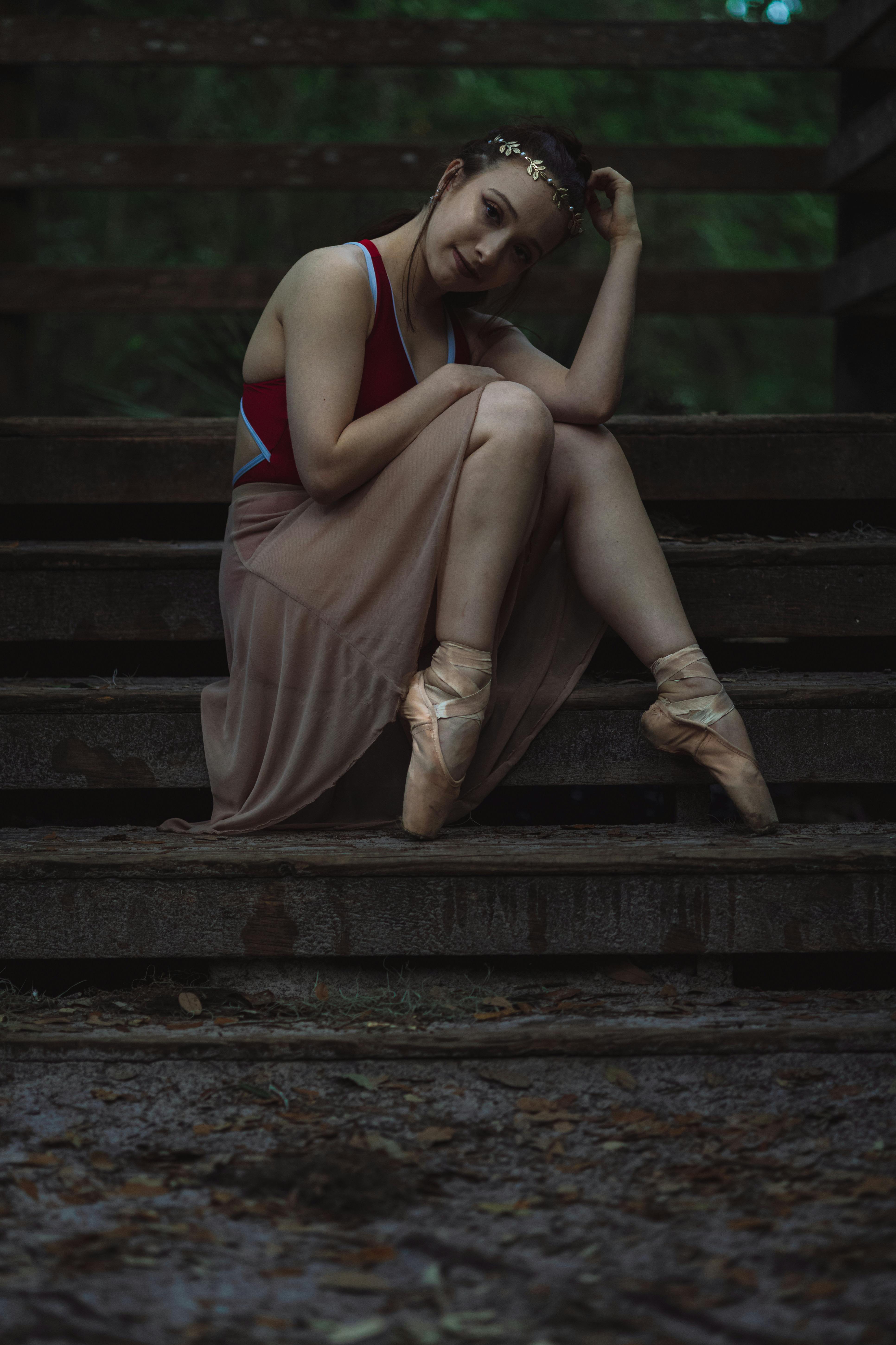 Demi Pointe Photos, Download The BEST Free Demi Pointe Stock Photos ...