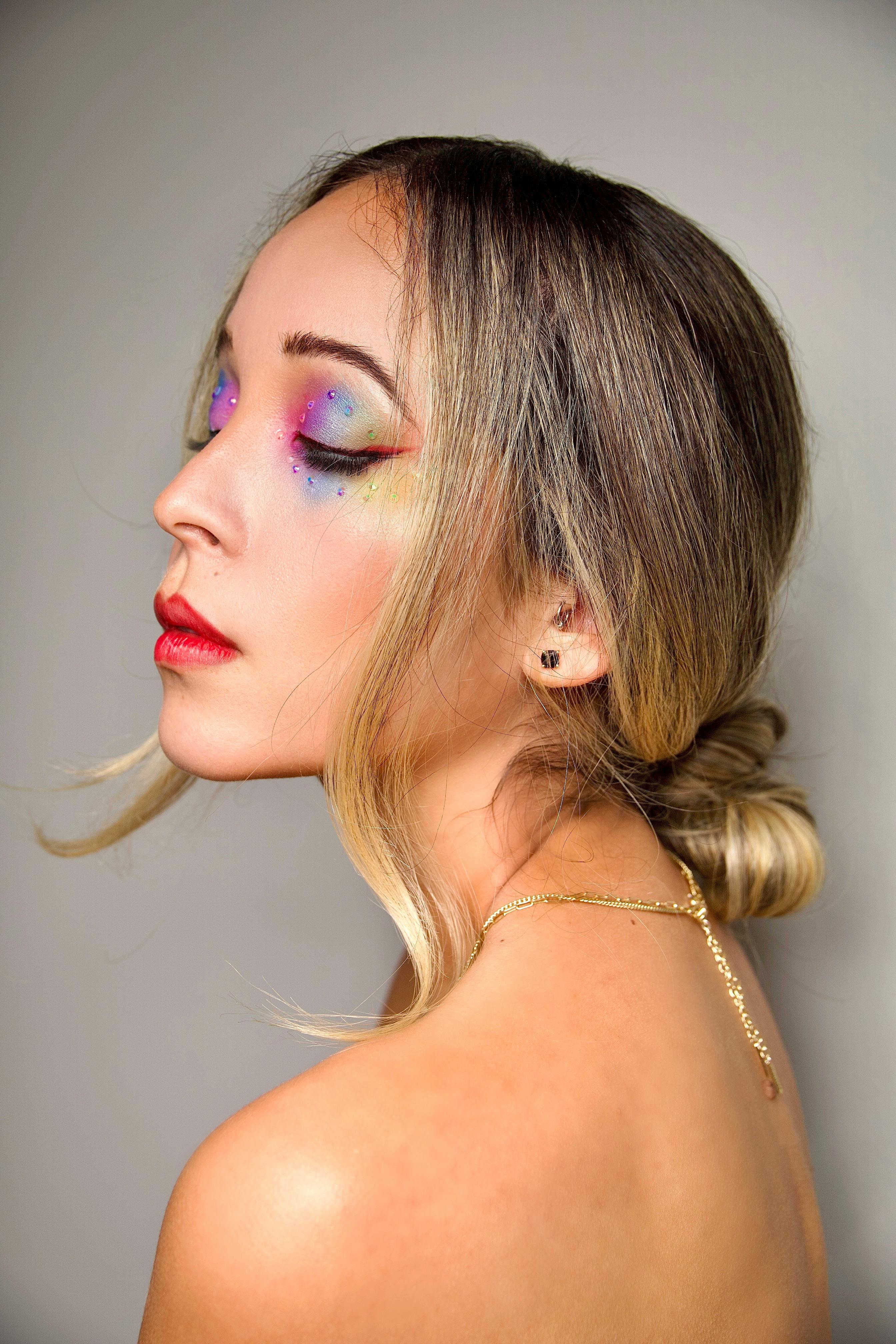 Close-Up Shot of a Pretty Woman · Free Stock Photo