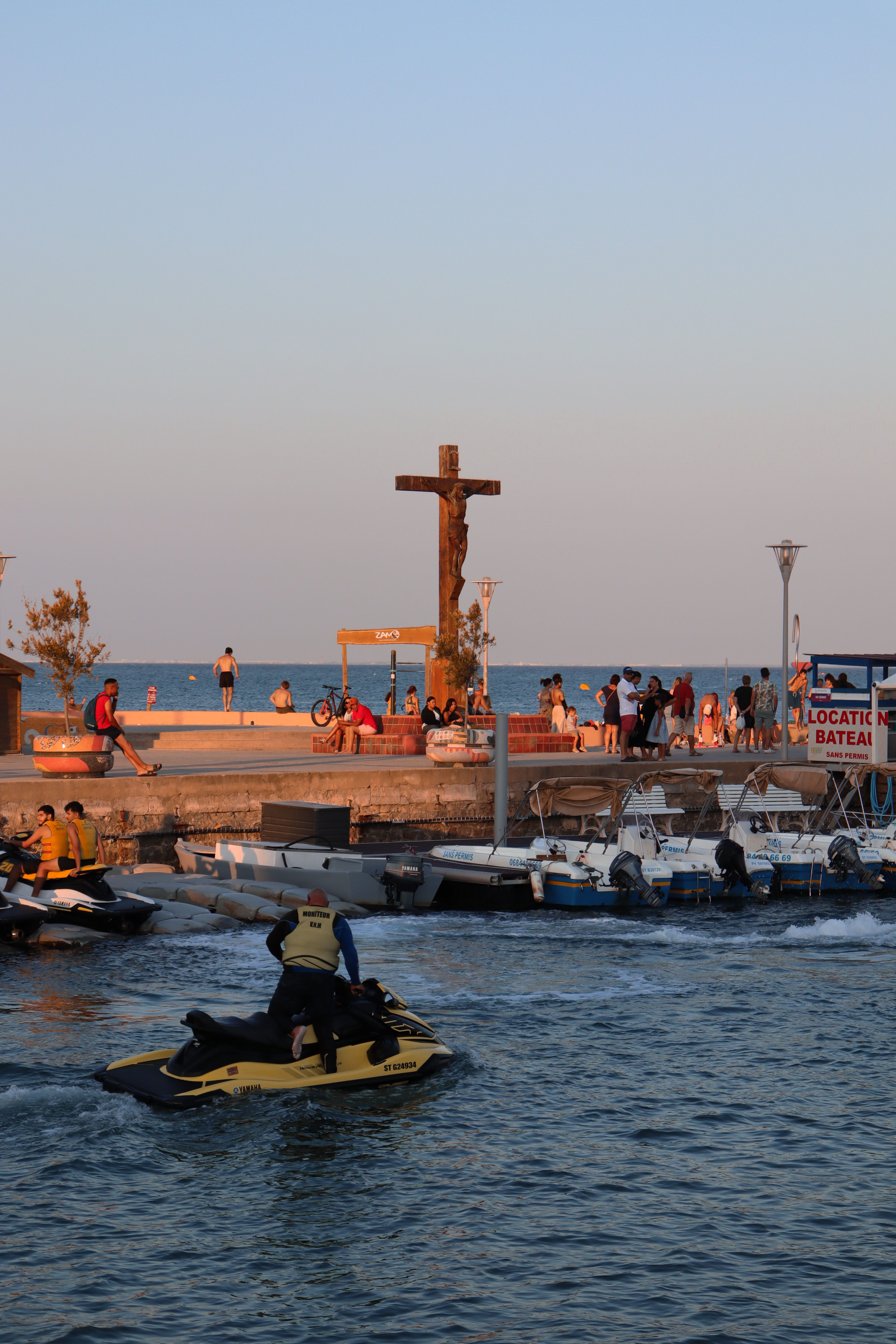 Cross Dock Photos, Download The BEST Free Cross Dock Stock Photos & HD ...