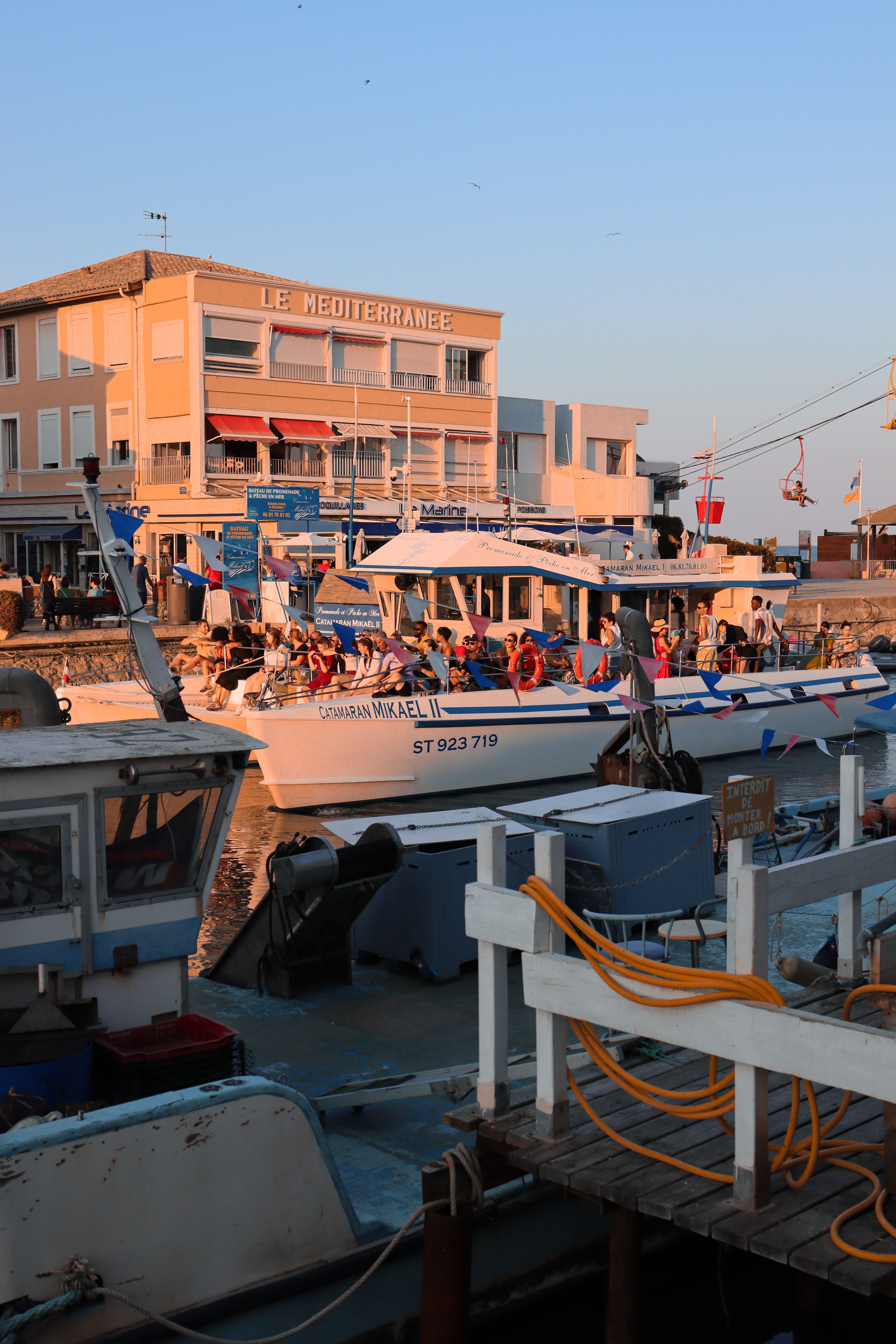 Tourboat Photos, Download The BEST Free Tourboat Stock Photos & HD Images