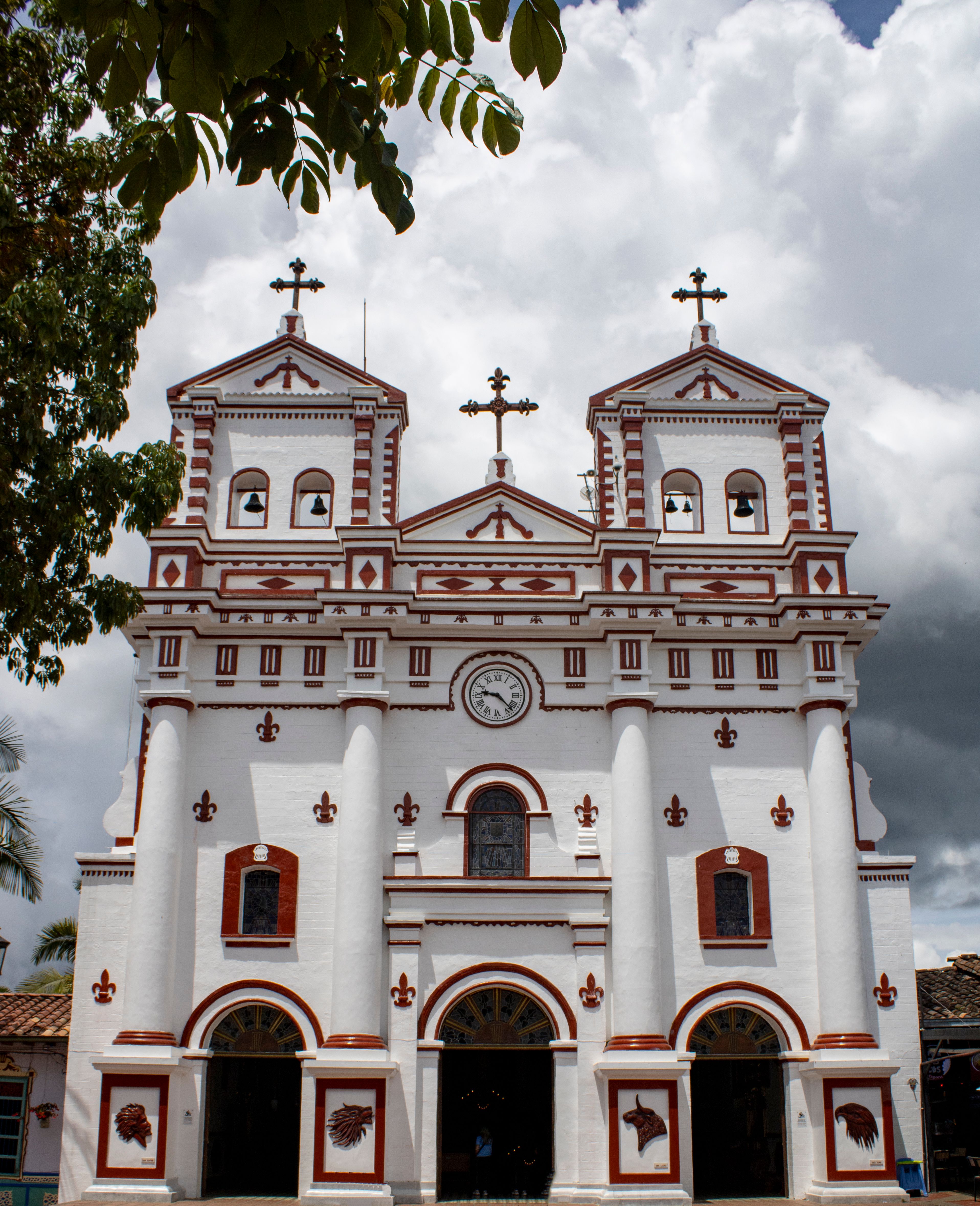 Facade of a Concrete Church · Free Stock Photo